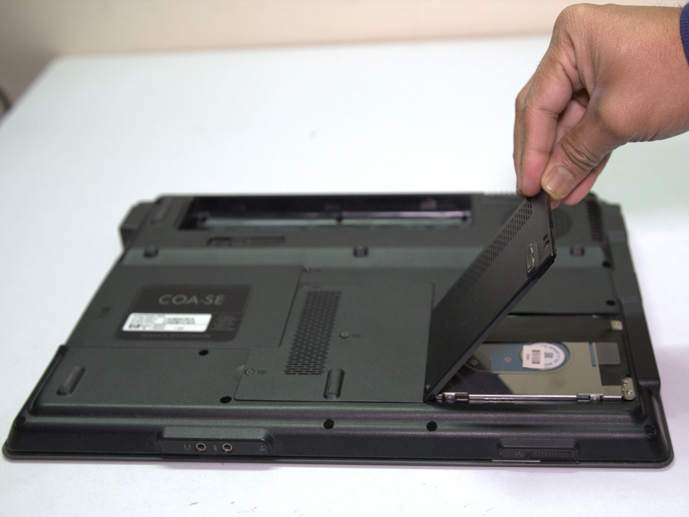 3 Useful Things From an Old Laptop : 22 Steps (with Pictures ...