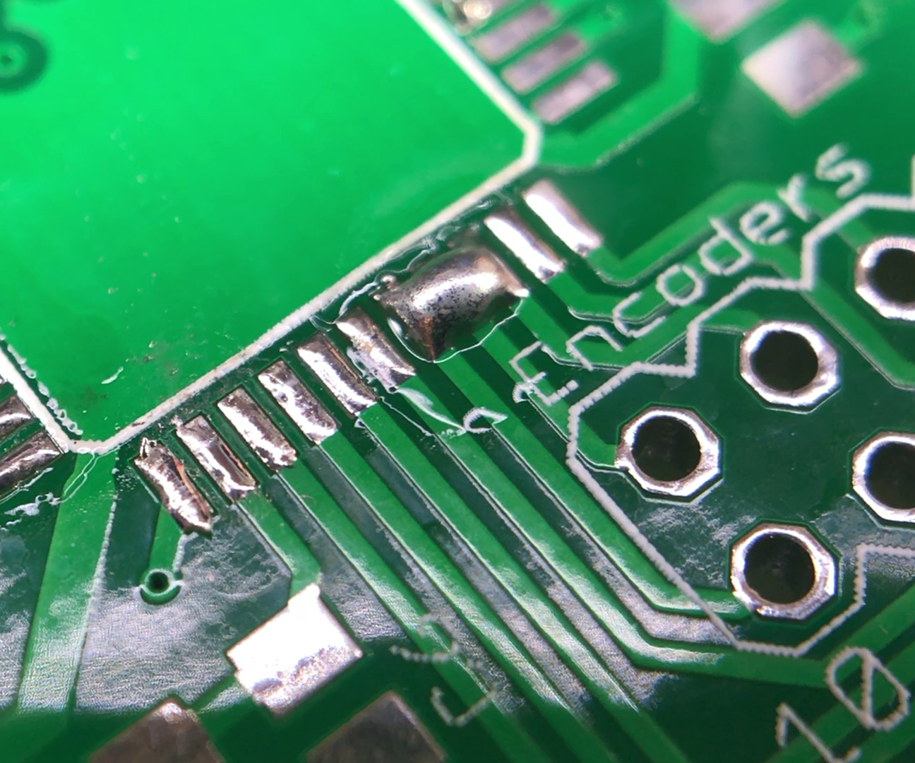 How to Fix Solder Bridges : 5 Steps - Instructables