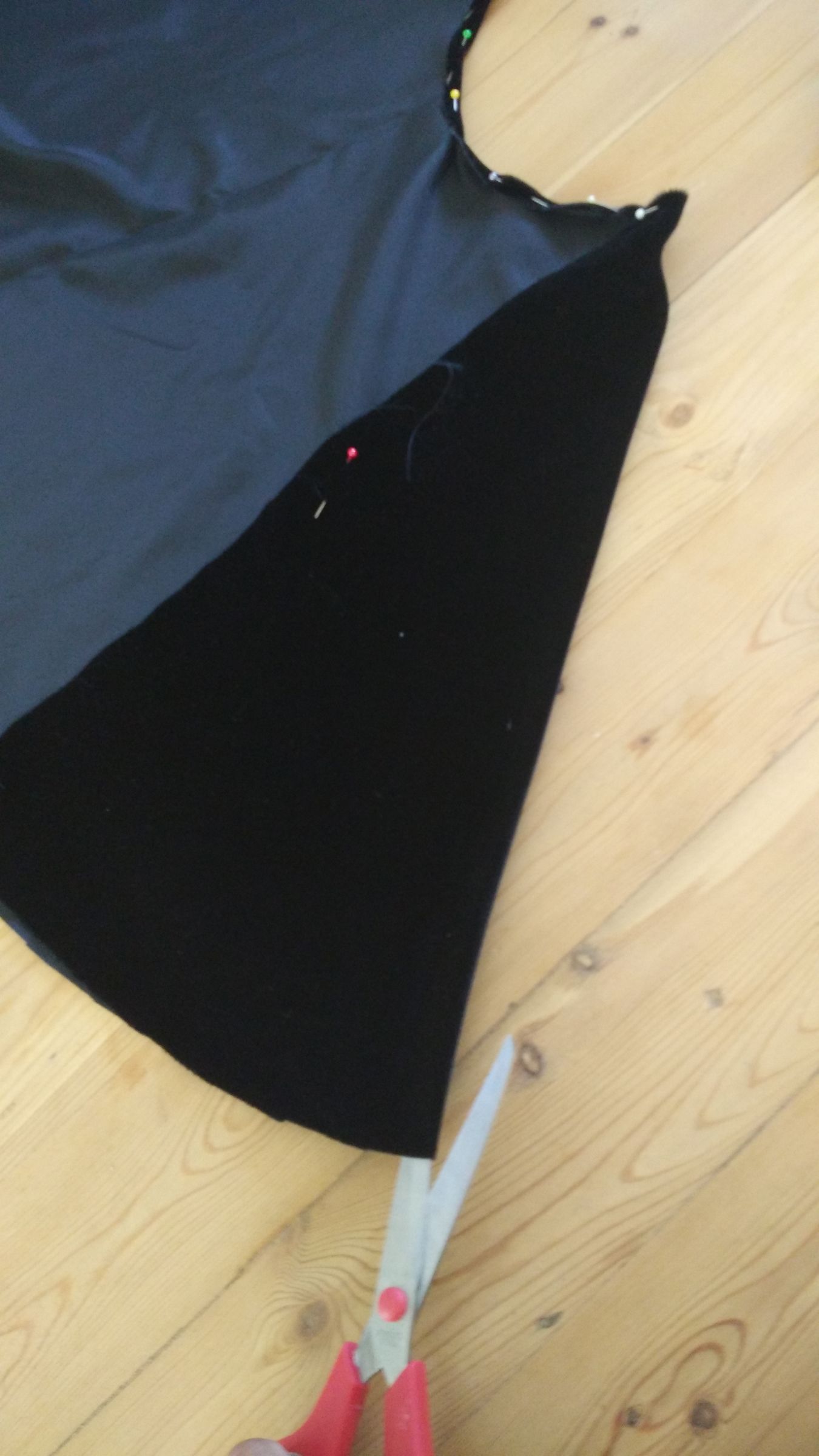 Make a Velvet Capelet : 12 Steps (with Pictures) - Instructables