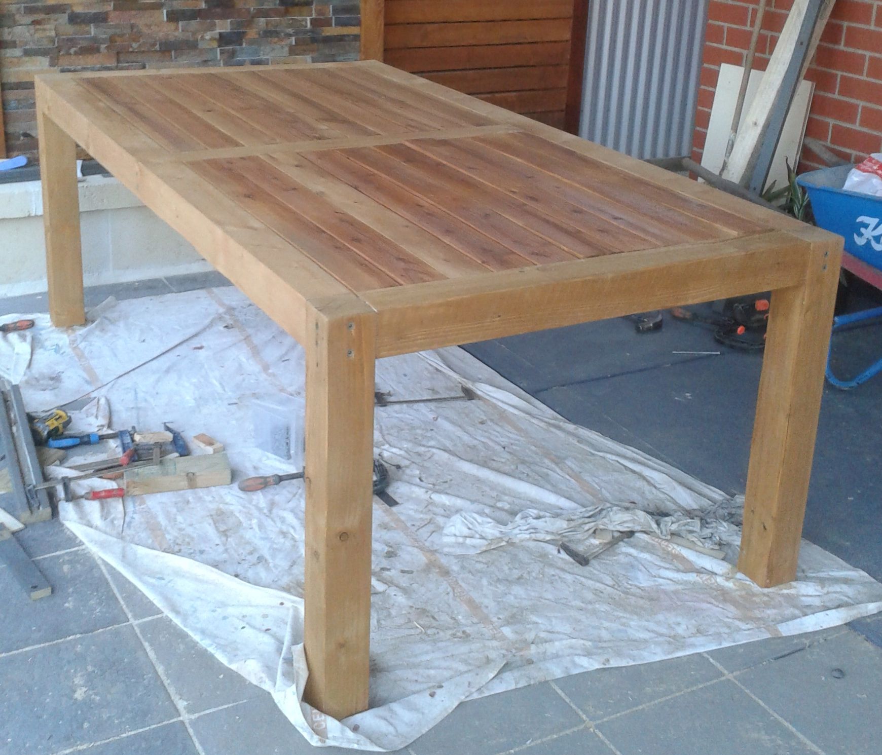 Outdoor Table From Recycled Timber : 4 Steps - Instructables