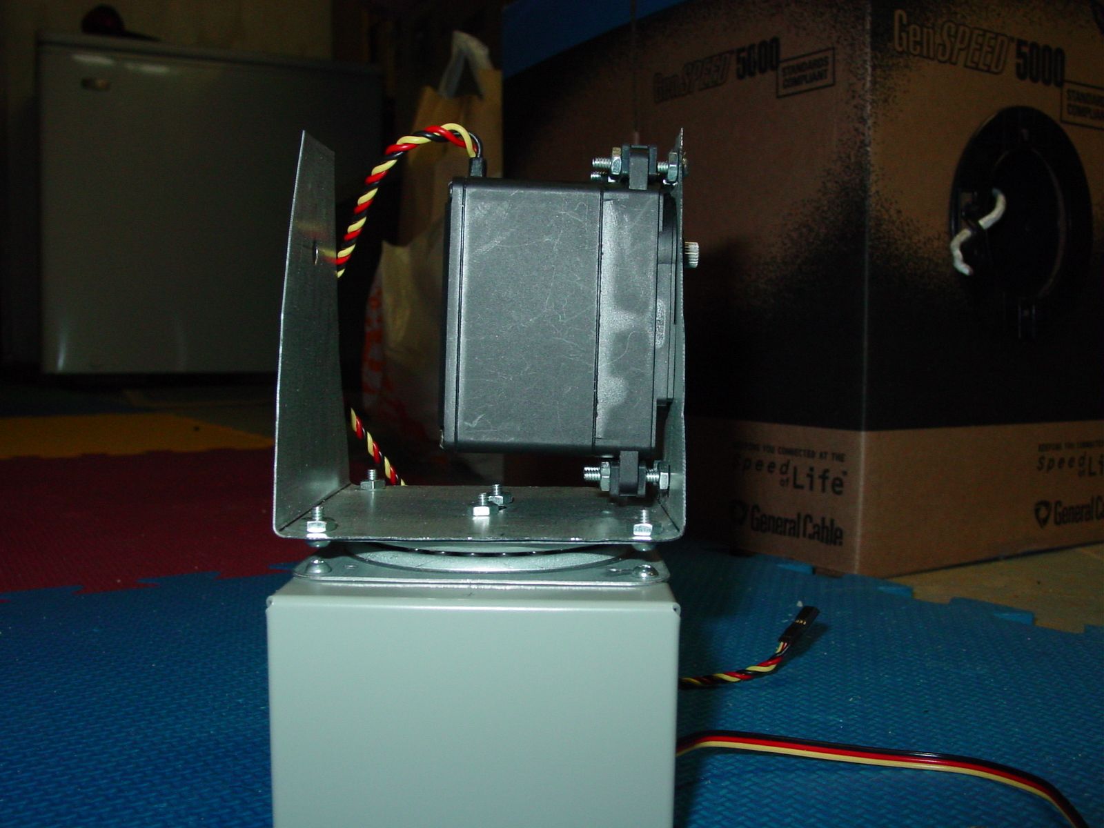 Remote Controlled Pan and Tilt Head : 7 Steps - Instructables