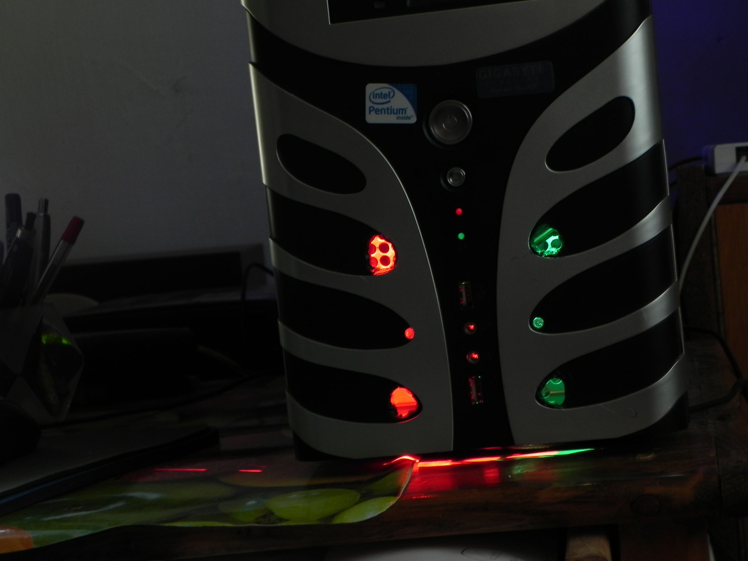 PC Front Panel LEDs - Instructables