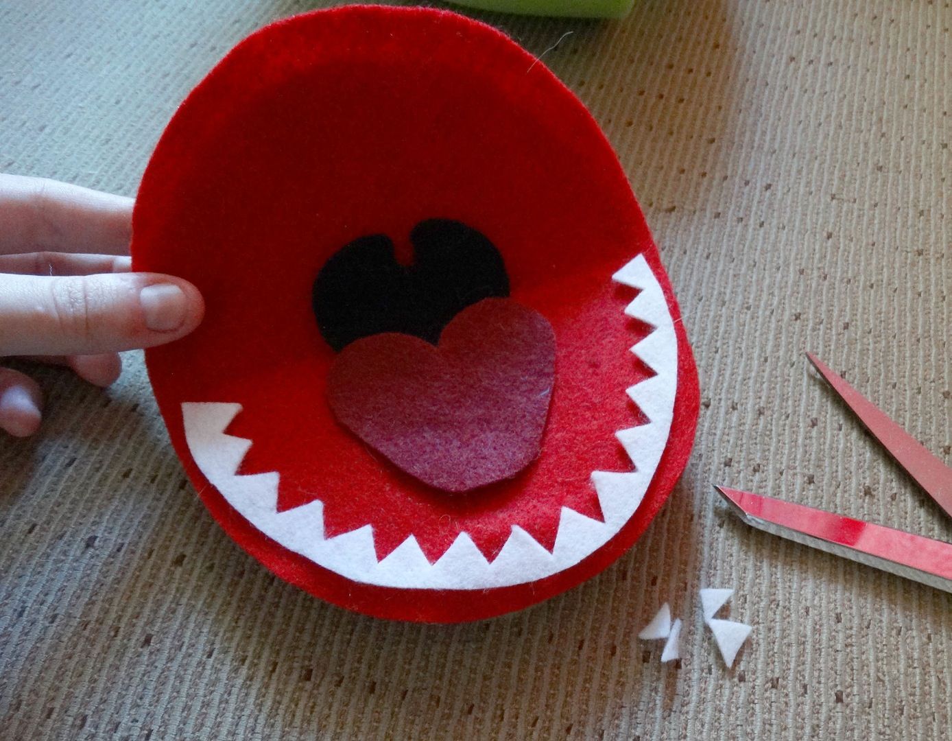 Dark Crystal Fizzgig Inspired Puppet : 11 Steps (with Pictures ...