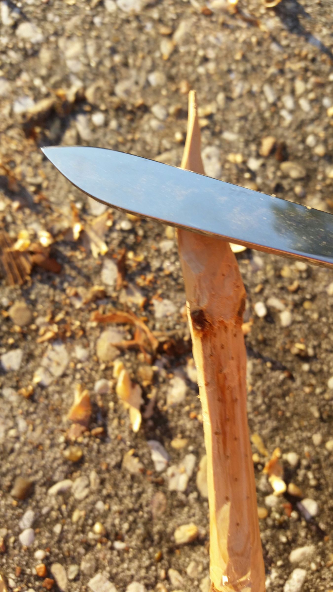 How to Carve a Wooden Knife (or Dagger) : 4 Steps - Instructables