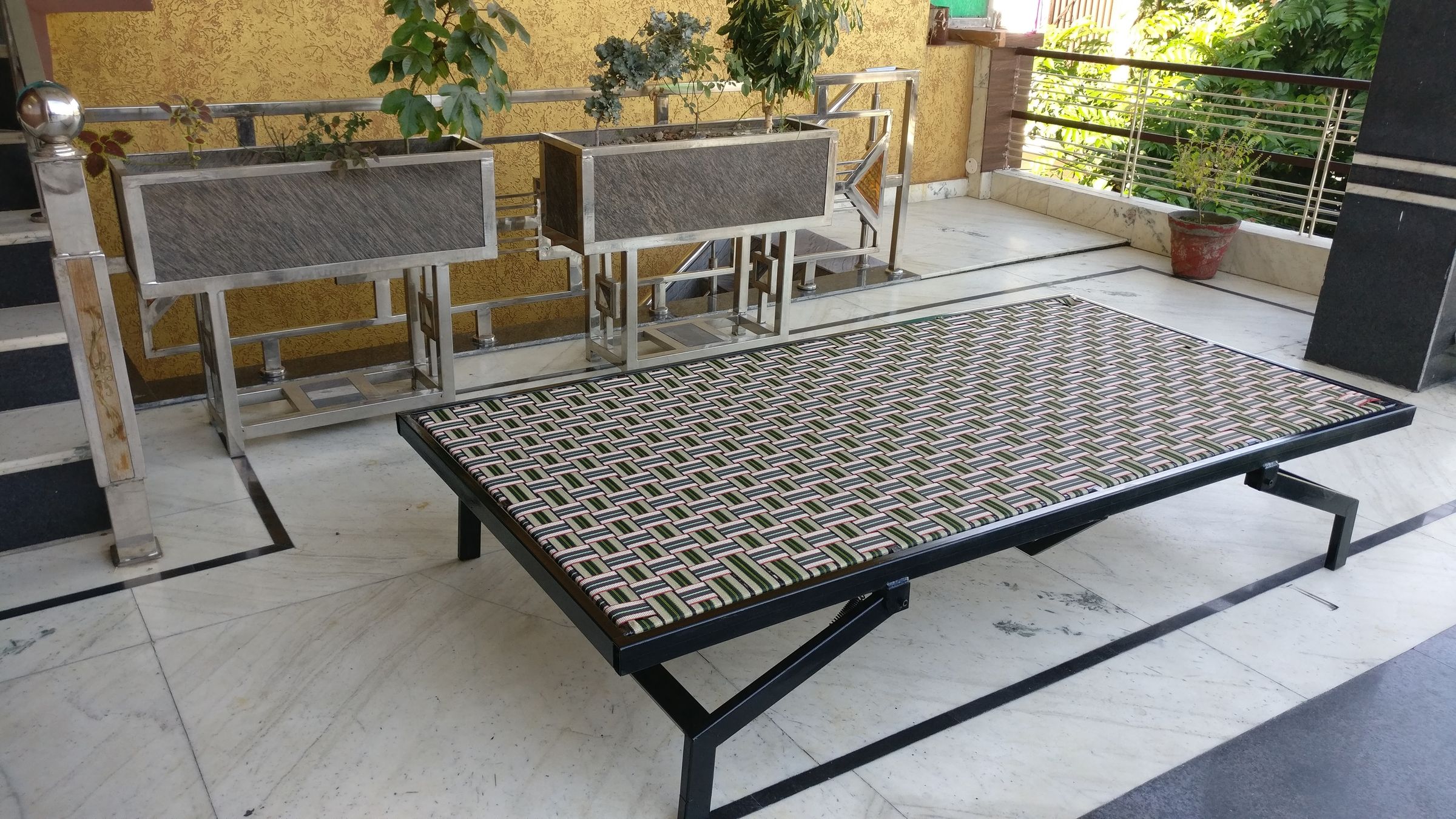 Space Saving Foldable Bed : 11 Steps (with Pictures) - Instructables