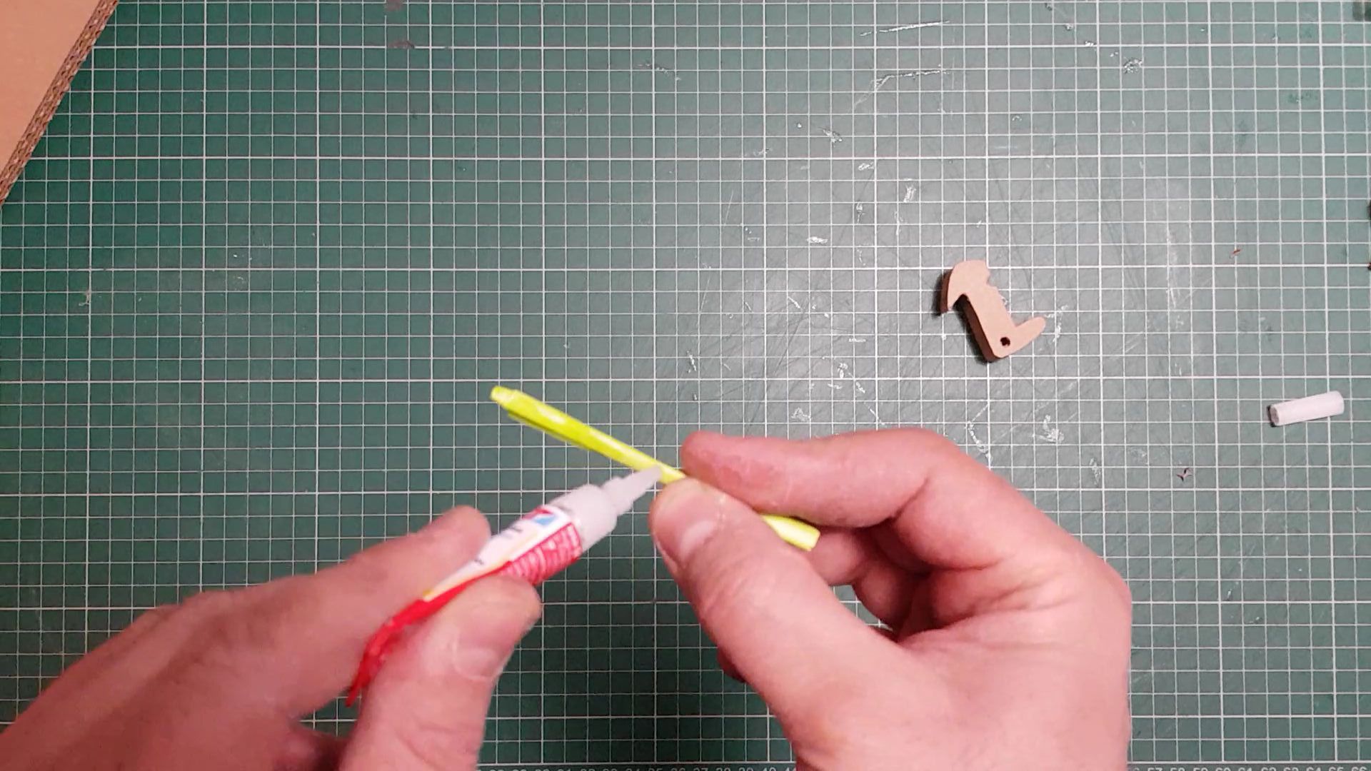 DIY Working Cardboard Handcuffs : 6 Steps (with Pictures) - Instructables