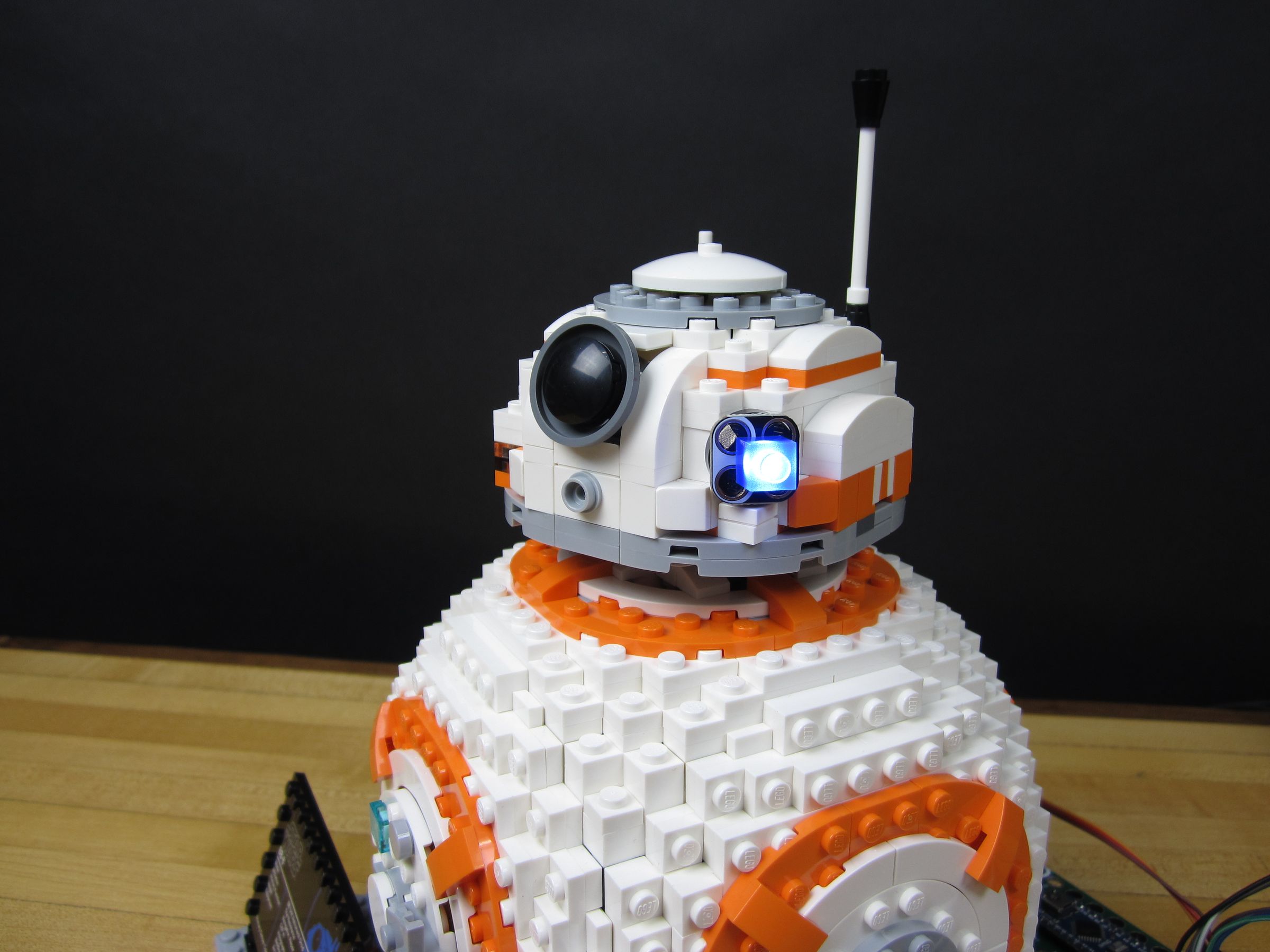 Automated LEGO BB-8! : 25 Steps (with Pictures) - Instructables