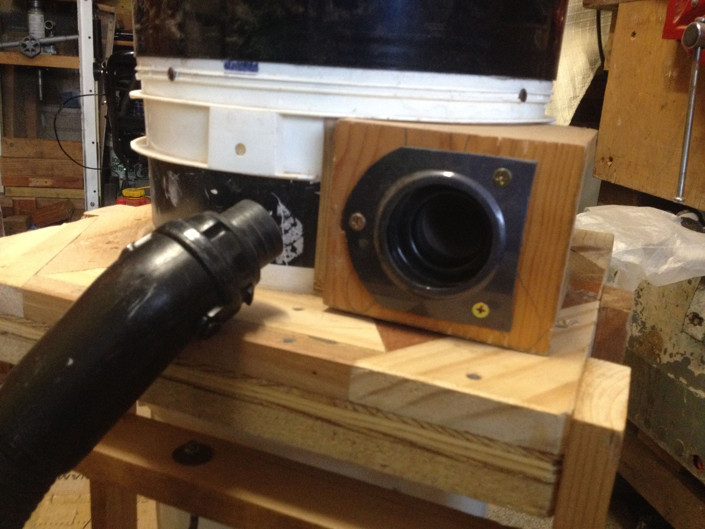 Thien Baffle Dust Extractor With Quick Change Bucket : 6 Steps (with ...