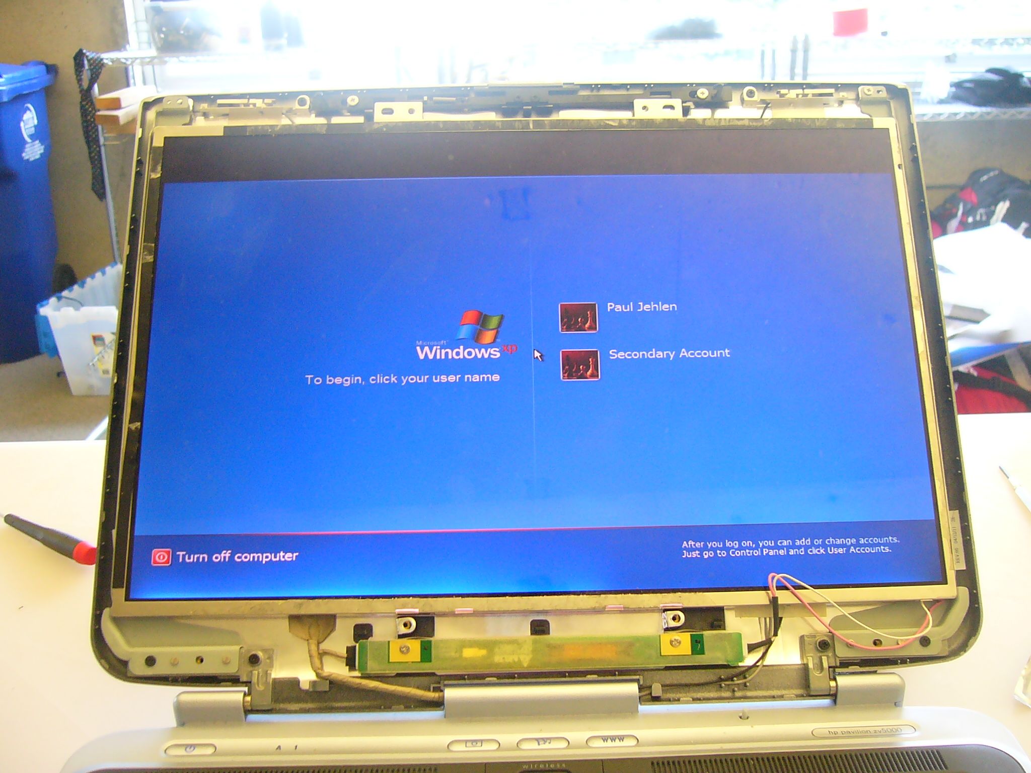 How to Take Apart a Laptop : 8 Steps - Instructables