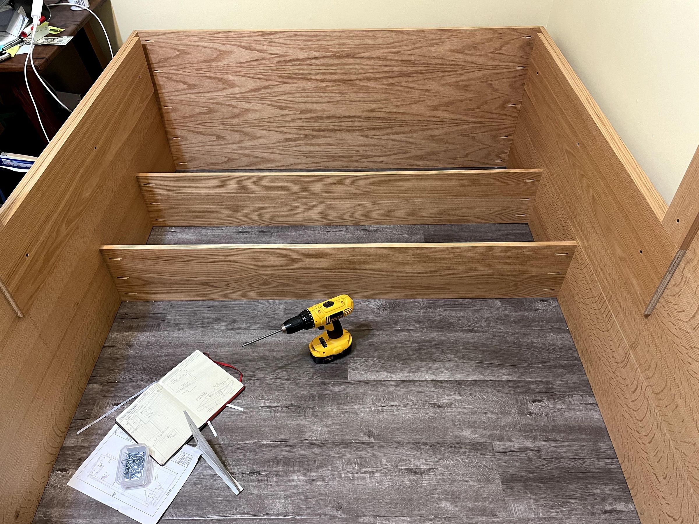 DIY Murphy Bed + Desk (AKA Hidden Bed) : 18 Steps (with Pictures ...