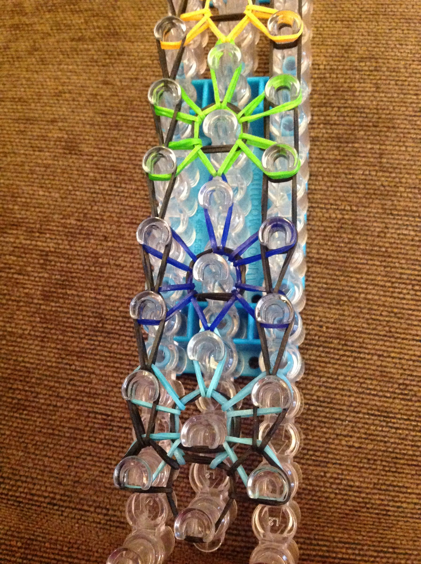 How to Make Rainbow Loom Starburst : 9 Steps (with Pictures ...