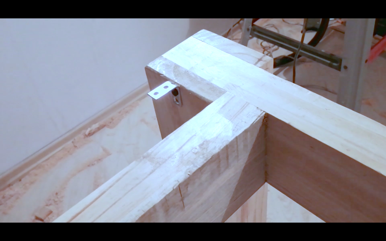 My First Ever Router Table! : 8 Steps (with Pictures) - Instructables