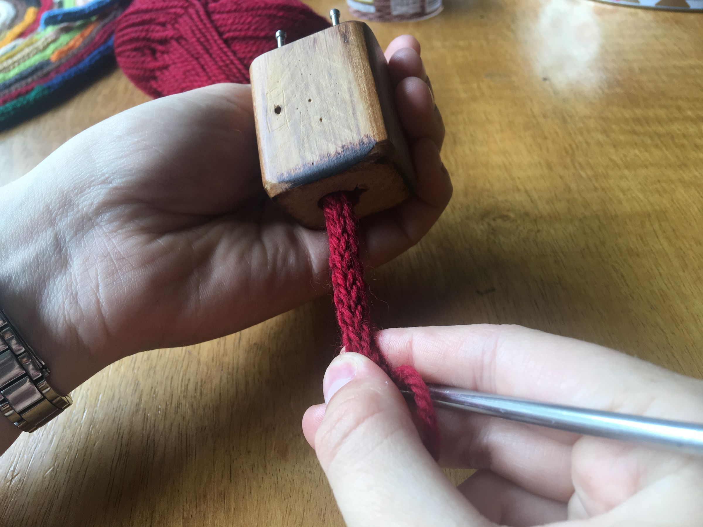 How to French Knit a Rug : 11 Steps (with Pictures) - Instructables