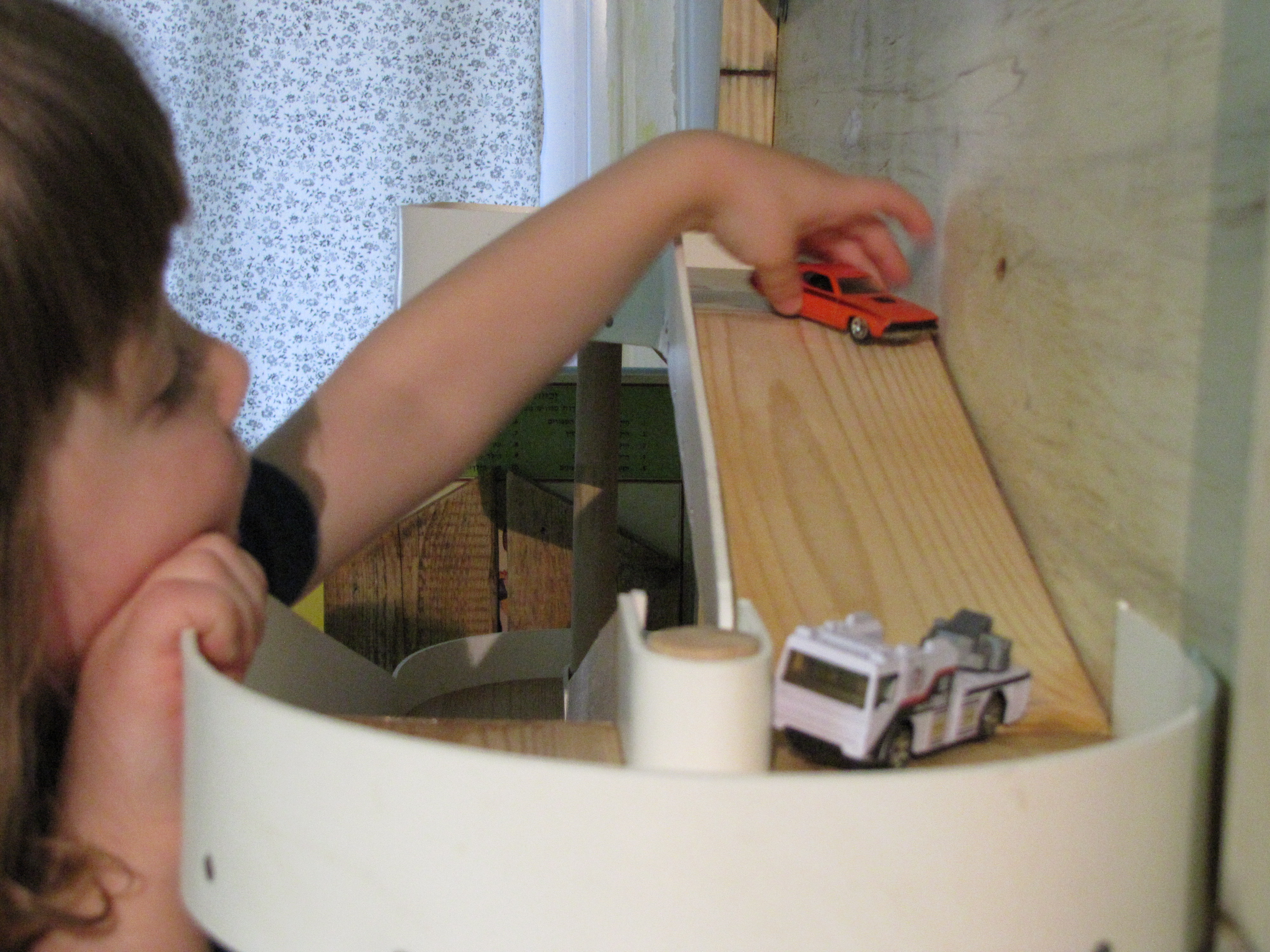 Toy Car Track : 10 Steps (with Pictures) - Instructables