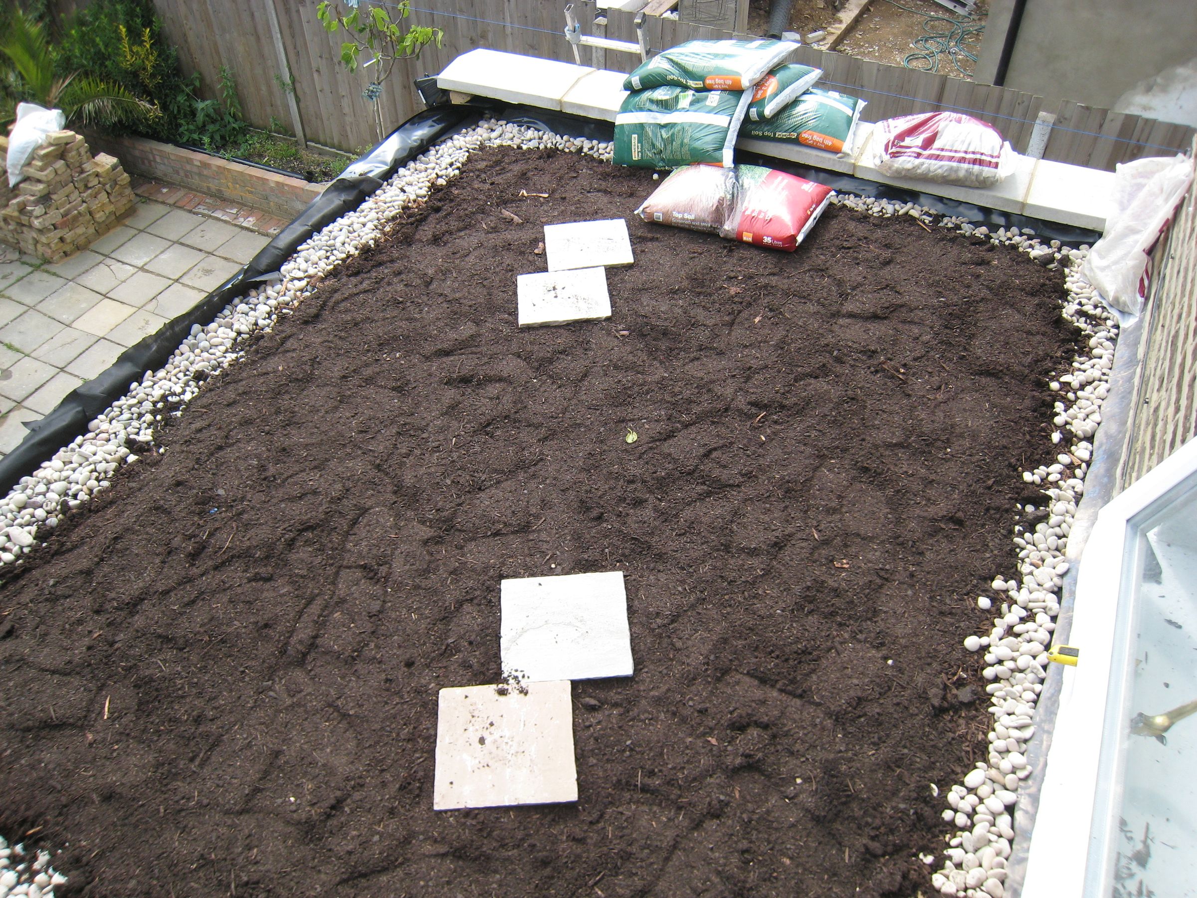 Build a Living Roof / Green Roof : 8 Steps (with Pictures) - Instructables