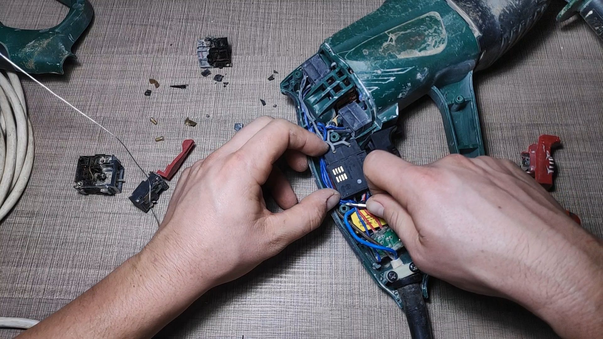 Hammer Drill Switch Replacement : 4 Steps - Instructables