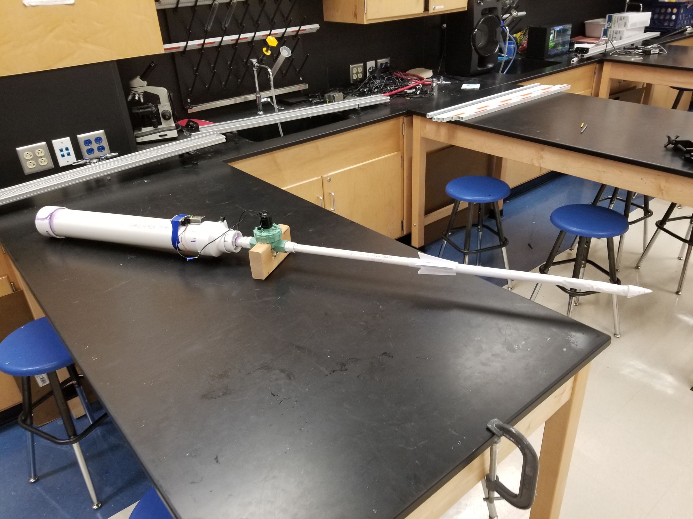 Compressed Air Rocket Launcher : 9 Steps - Instructables