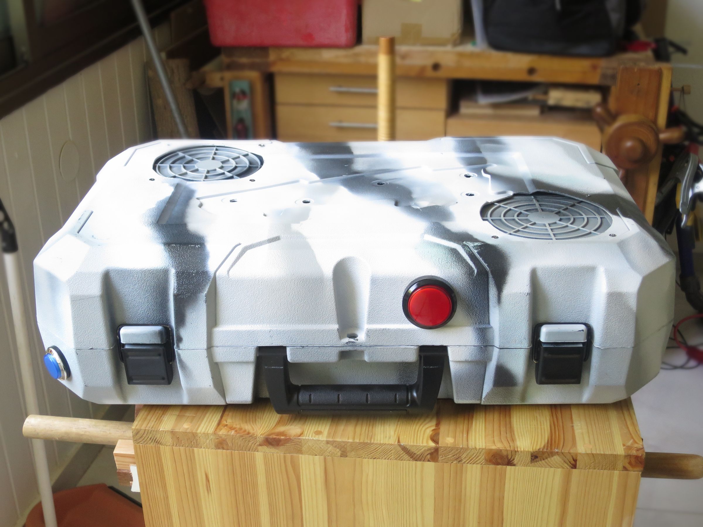 Portable Gaming PC in a Suitcase : 7 Steps (with Pictures) - Instructables