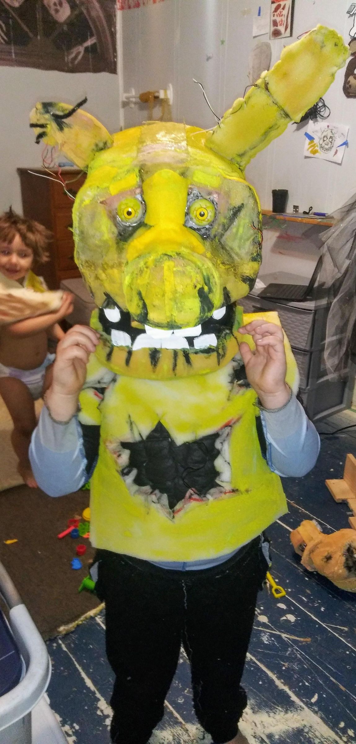 DIY FNAF Spring Trap Full Costume : 4 Steps - Instructables