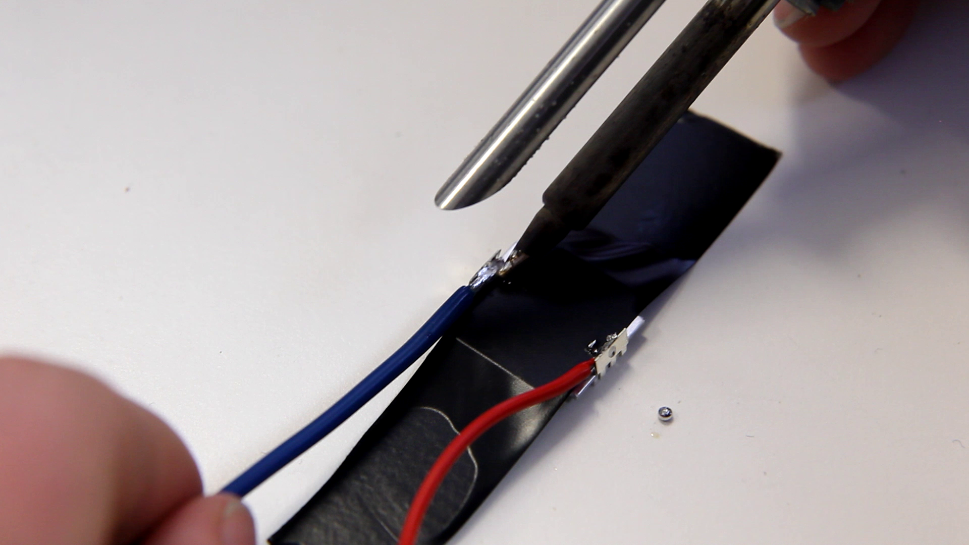 "Worlds Simplest" Neuralizer-build (Men in Black Memory Eraser) : 10 ...