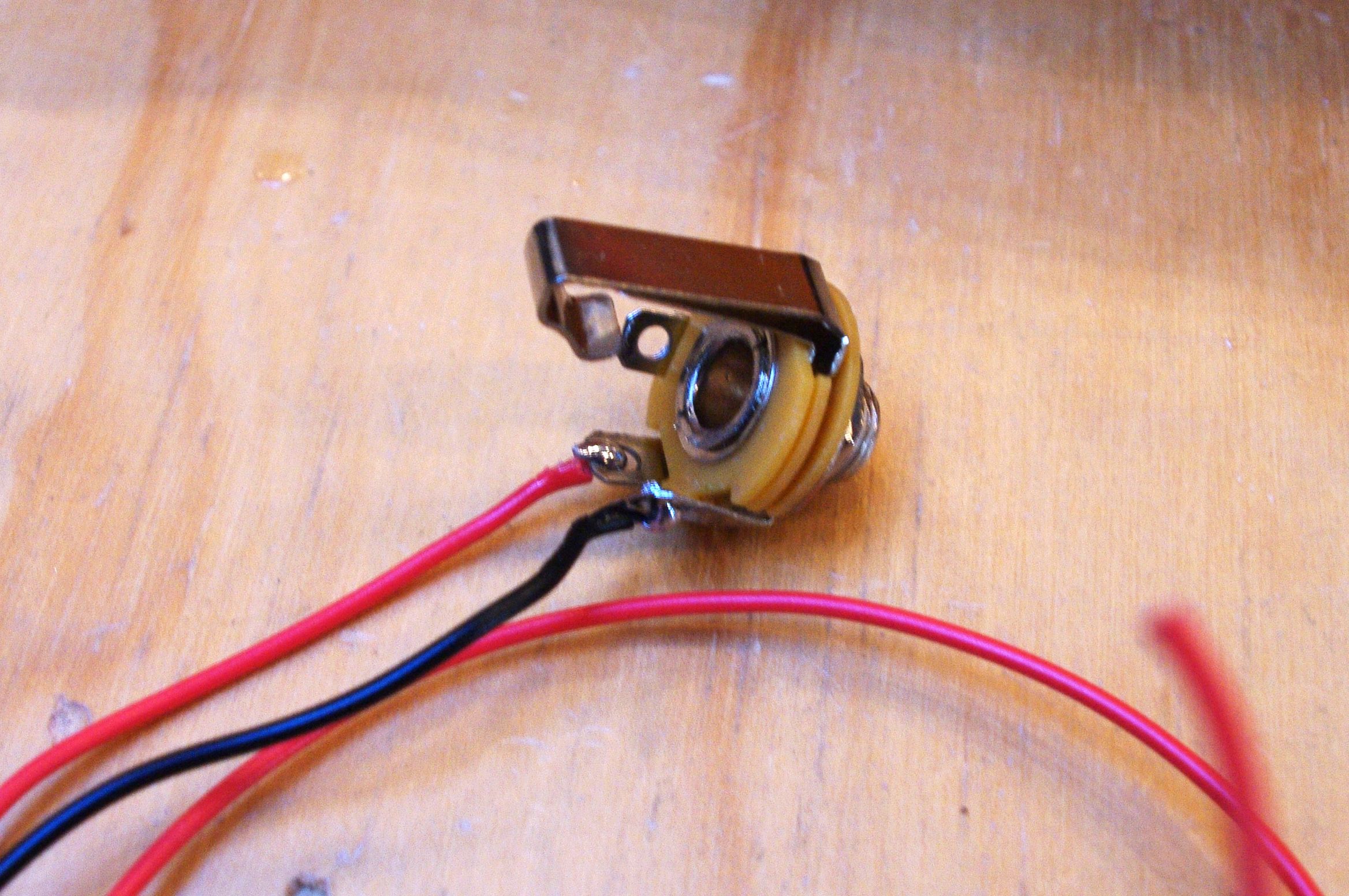 Meowsic Keyboard Output Jack : 8 Steps (with Pictures) - Instructables