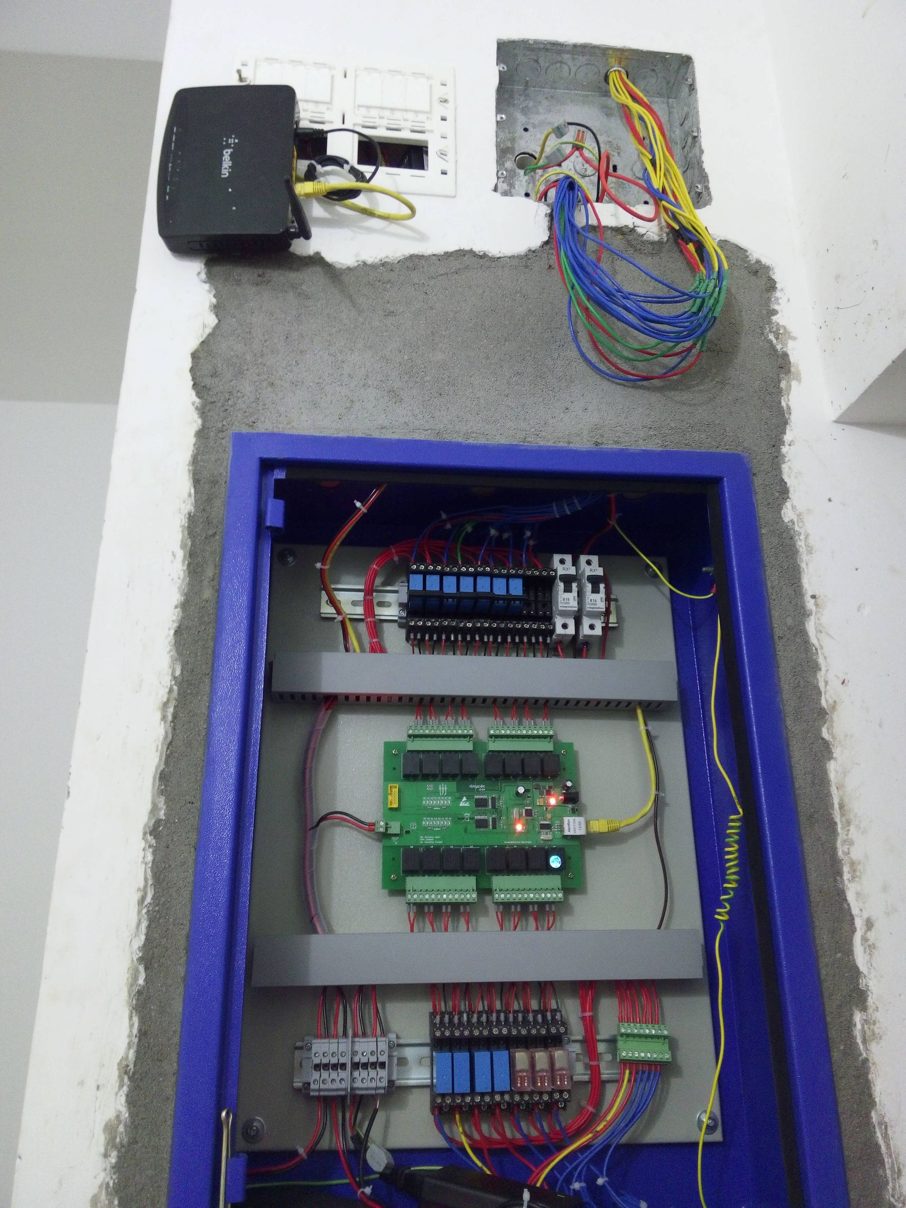 The Complete Smart Home : 9 Steps - Instructables