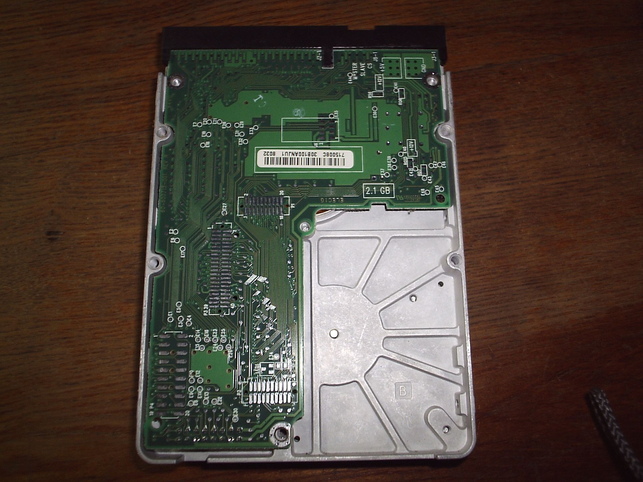 Computer Hard Drive Dissasembly : 9 Steps - Instructables