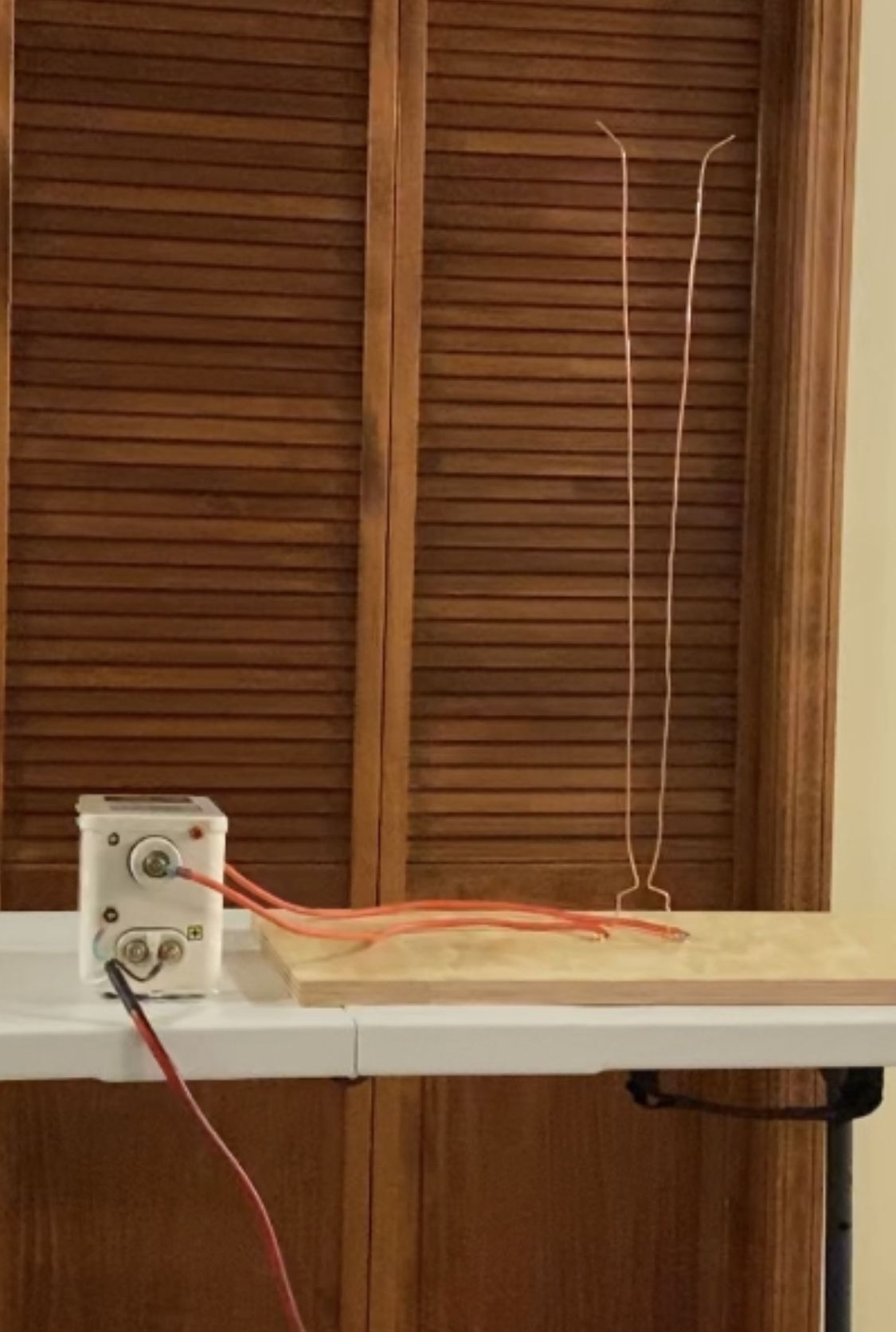 How to Build a 12 KV Jacob's Ladder : 7 Steps - Instructables