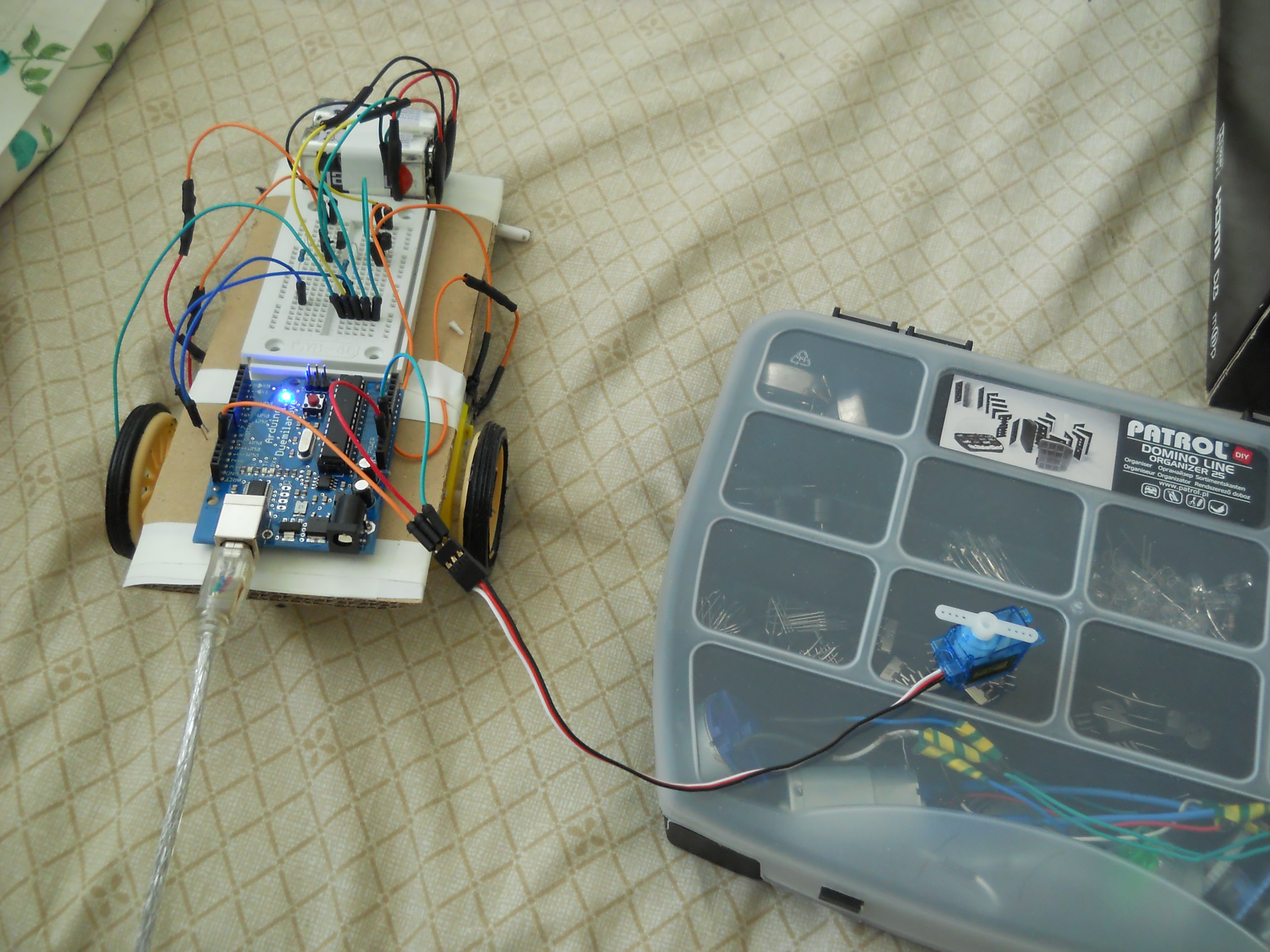 Remote Controlled Arduino Car - Instructables