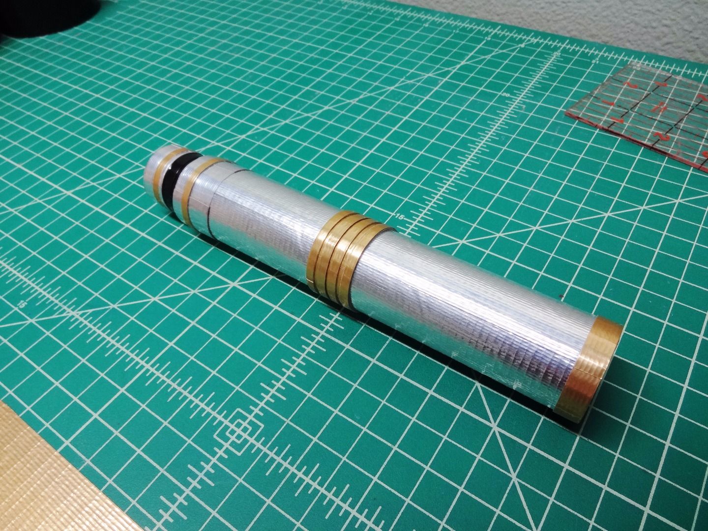 Easy $5 Lightsabers : 18 Steps (with Pictures) - Instructables