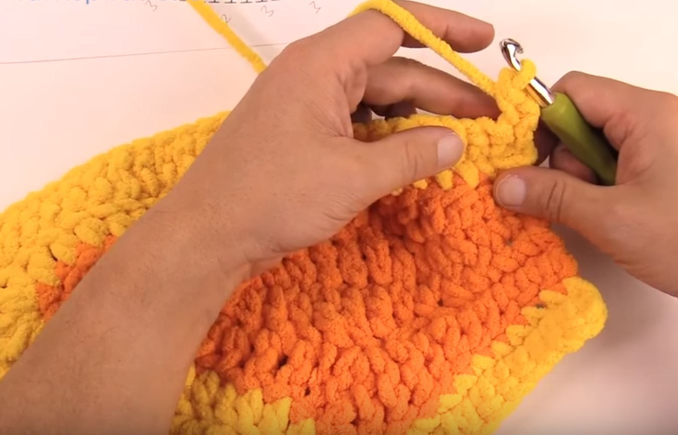 Rocket Ship Crochet Snuggle Sack : 5 Steps (with Pictures) - Instructables