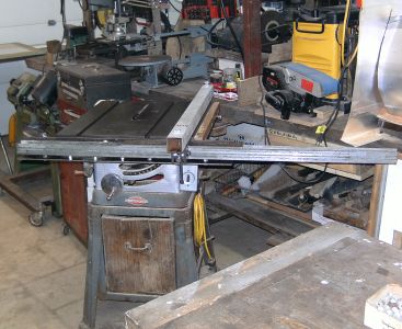 Homemade Table Saw Rip Fence Build : 8 Steps (with Pictures ...