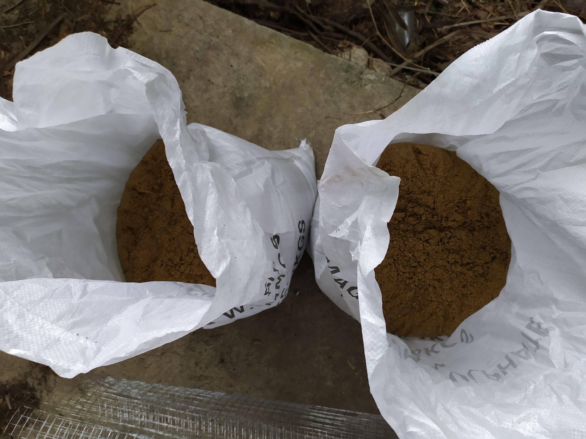 How to Make Concrete Tree Stump : 8 Steps (with Pictures) - Instructables