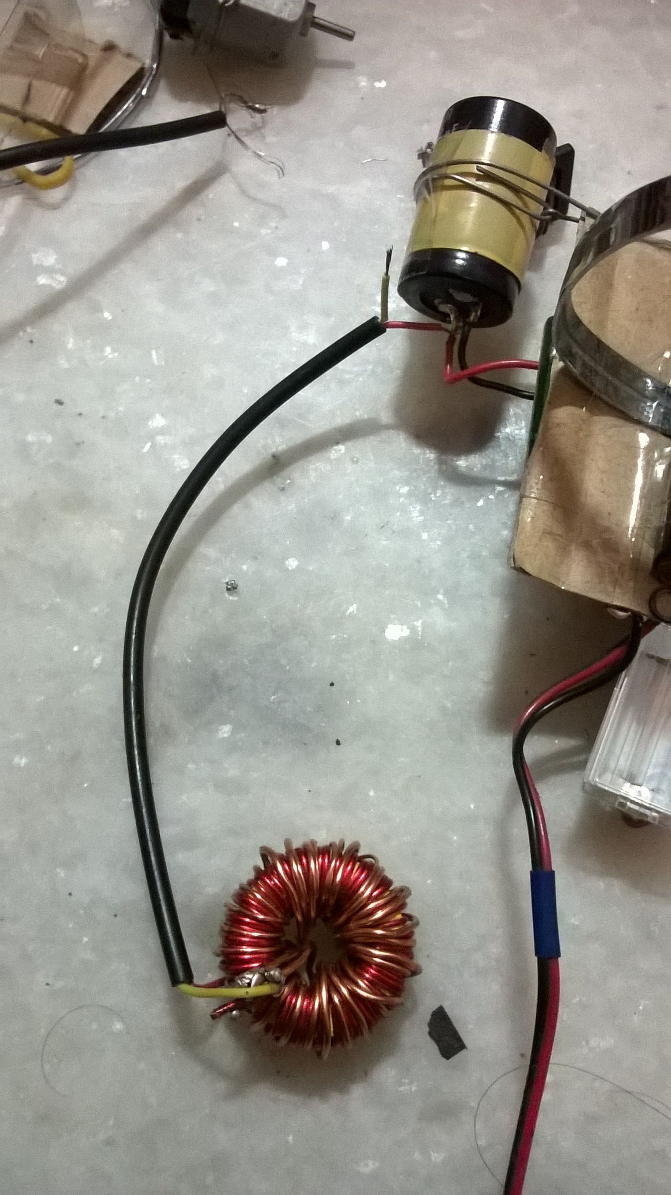 Handheld EMP Device : 8 Steps - Instructables