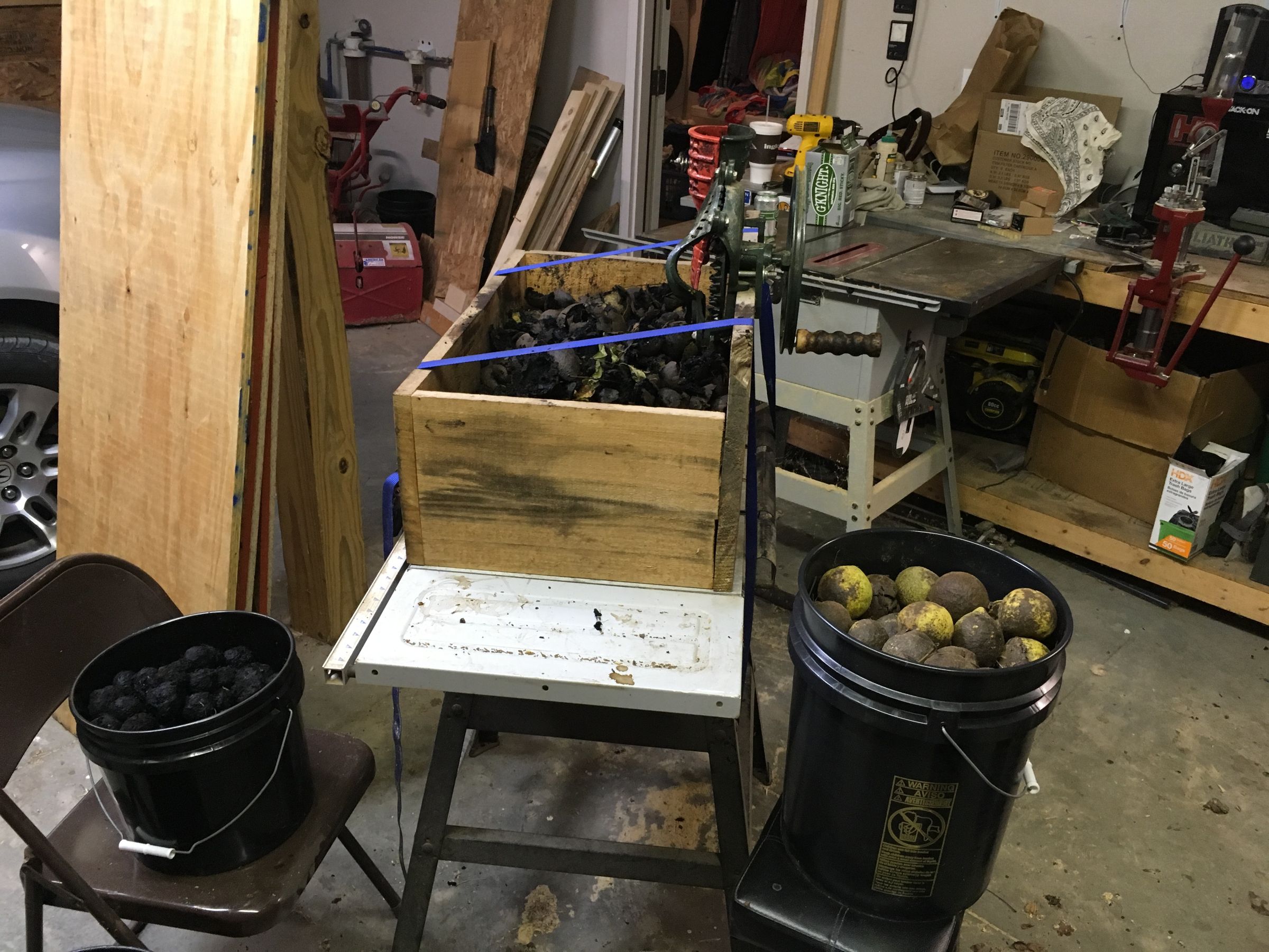 Harvesting and Processing Black Walnuts : 13 Steps - Instructables