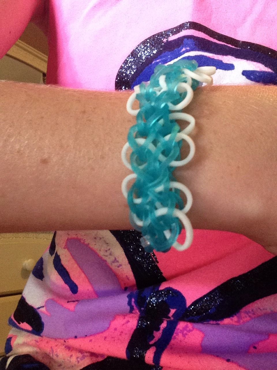 Rainbow Loom Flower Bracelt : 11 Steps - Instructables