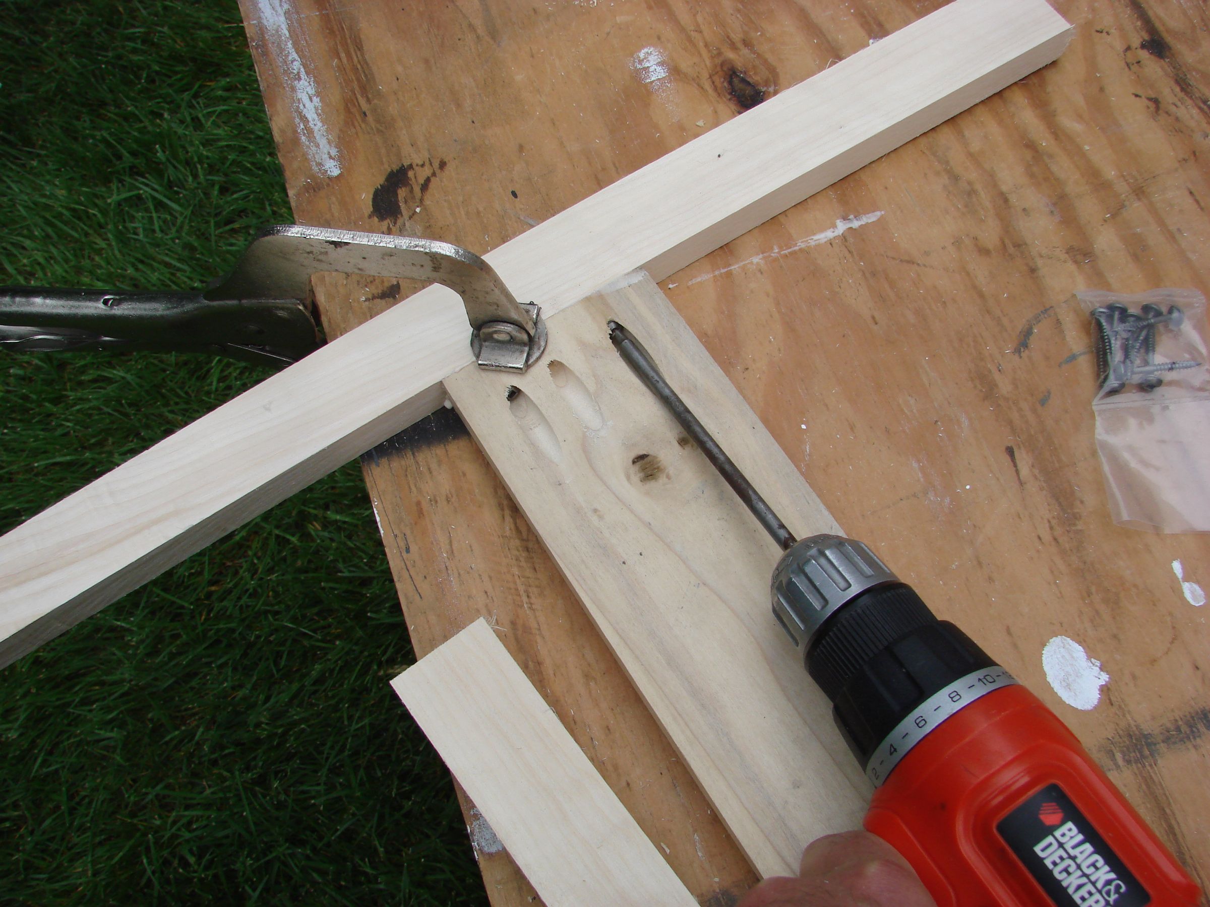 Internet Enabled Solar Tracker : 15 Steps (with Pictures) - Instructables