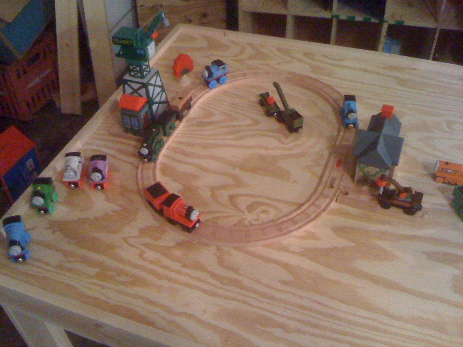 Simple Train Play Table : 10 Steps (with Pictures) - Instructables