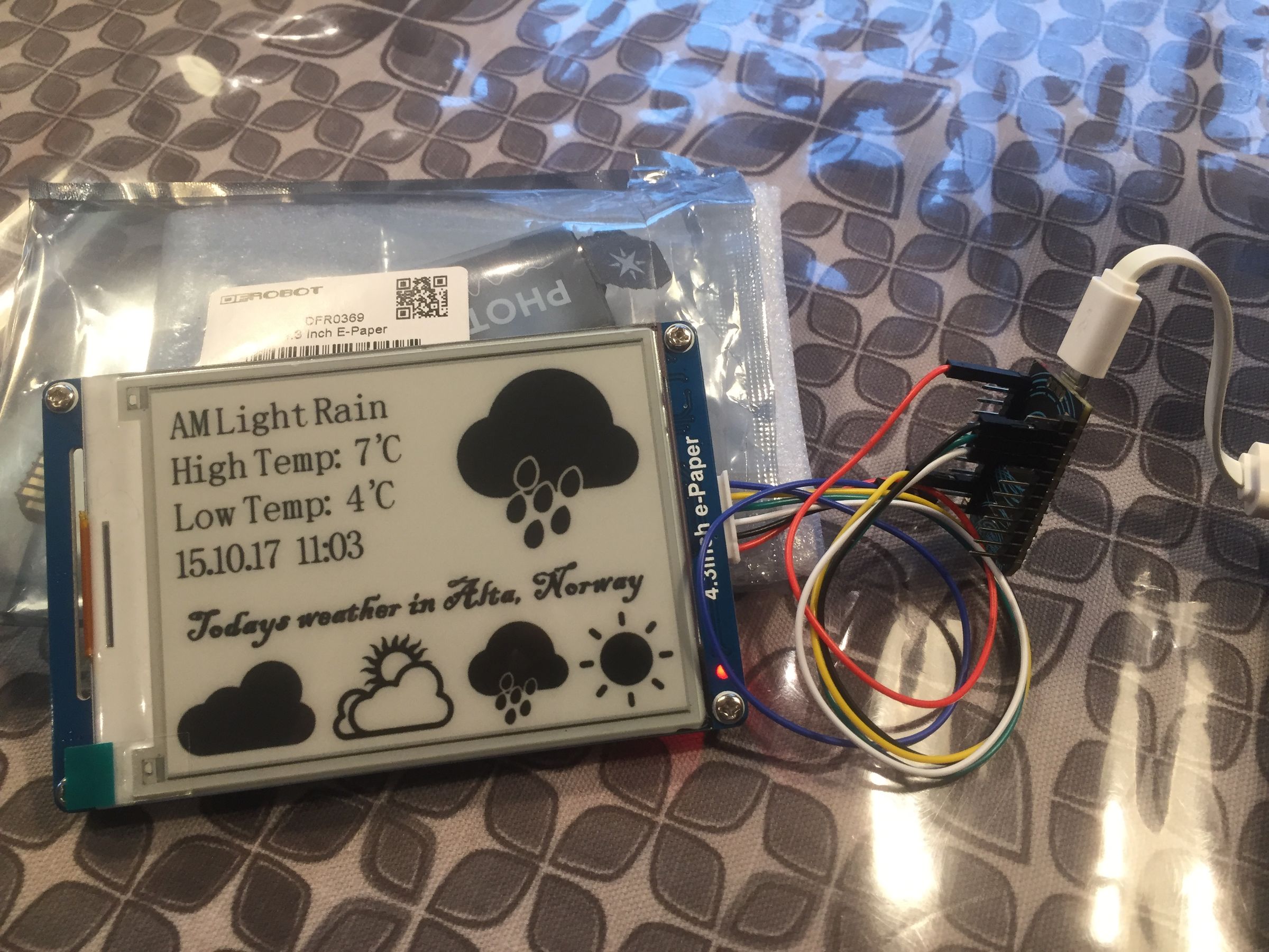 E-Paper Weather Display With Photon and IFTTT : 6 Steps (with Pictures) - Instructables