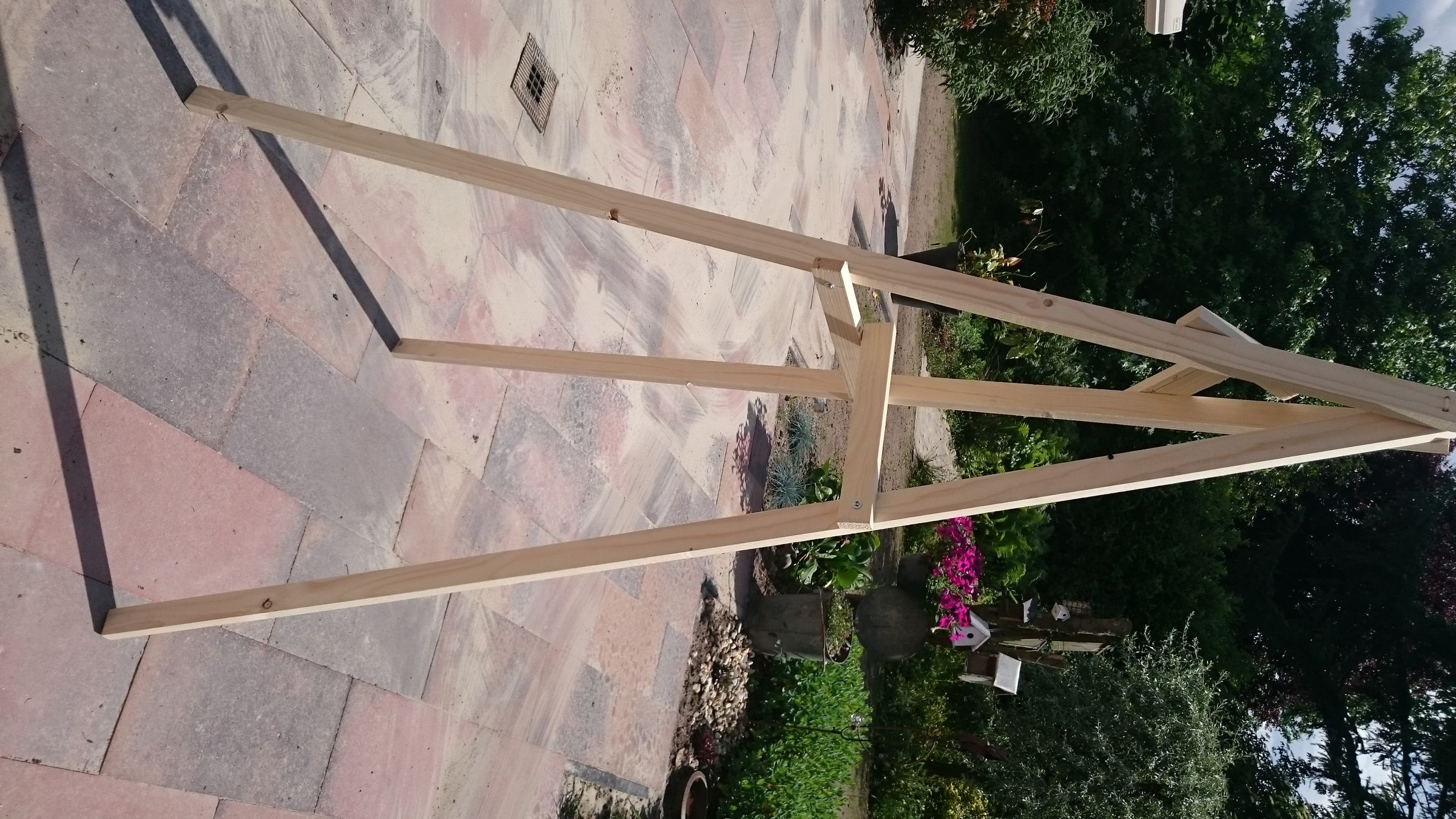 Easy DIY and Portable Painting Easel : 5 Steps (with Pictures ...