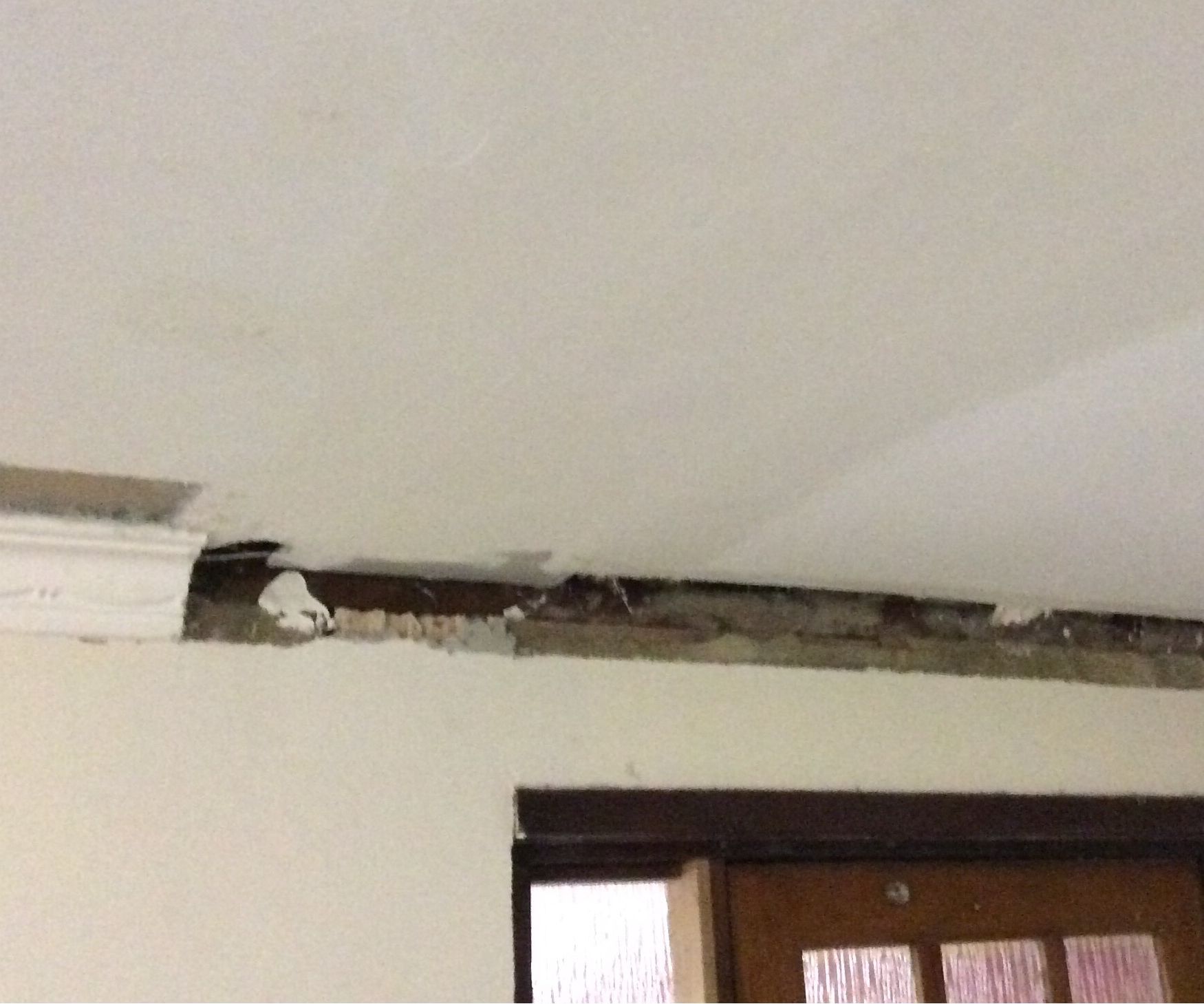 Try Your Hand at Installing Cornice : 5 Steps (with Pictures ...