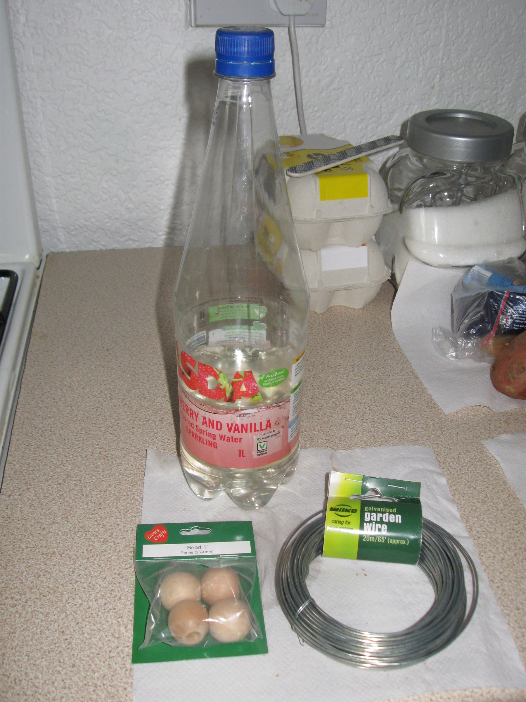 Make a Nesting Material Dispenser : 8 Steps (with Pictures) - Instructables