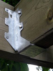 How to Build a Treehouse : 17 Steps (with Pictures) - Instructables