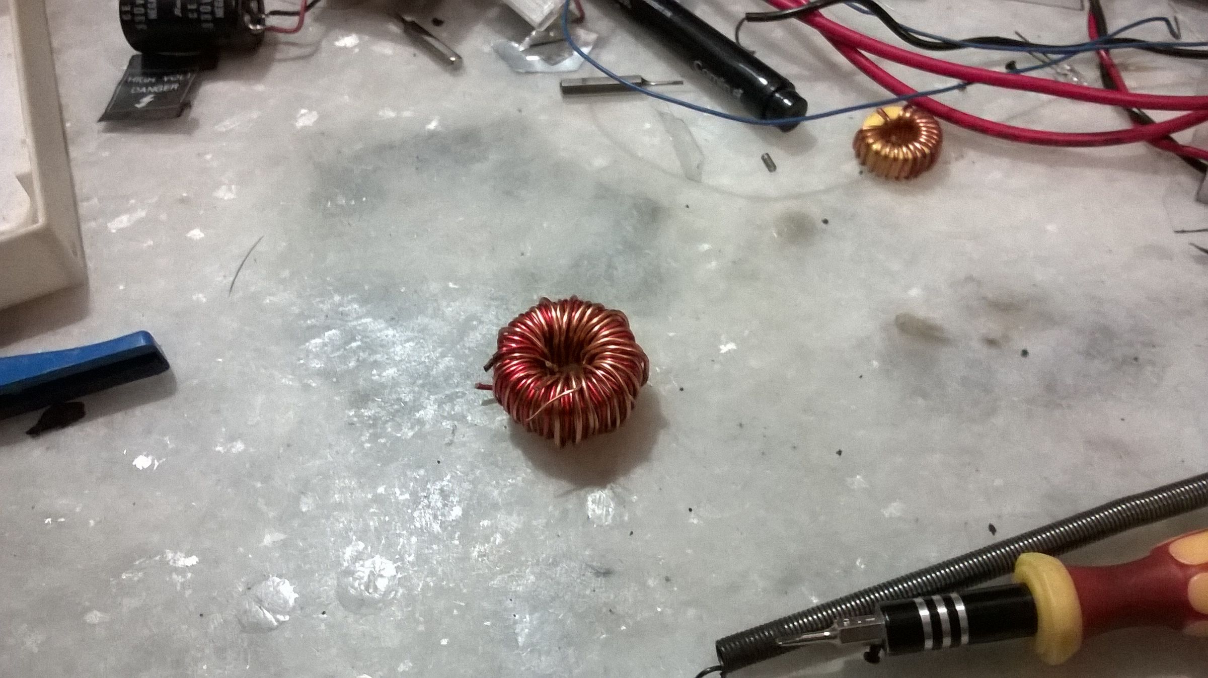 Handheld EMP Device : 8 Steps - Instructables