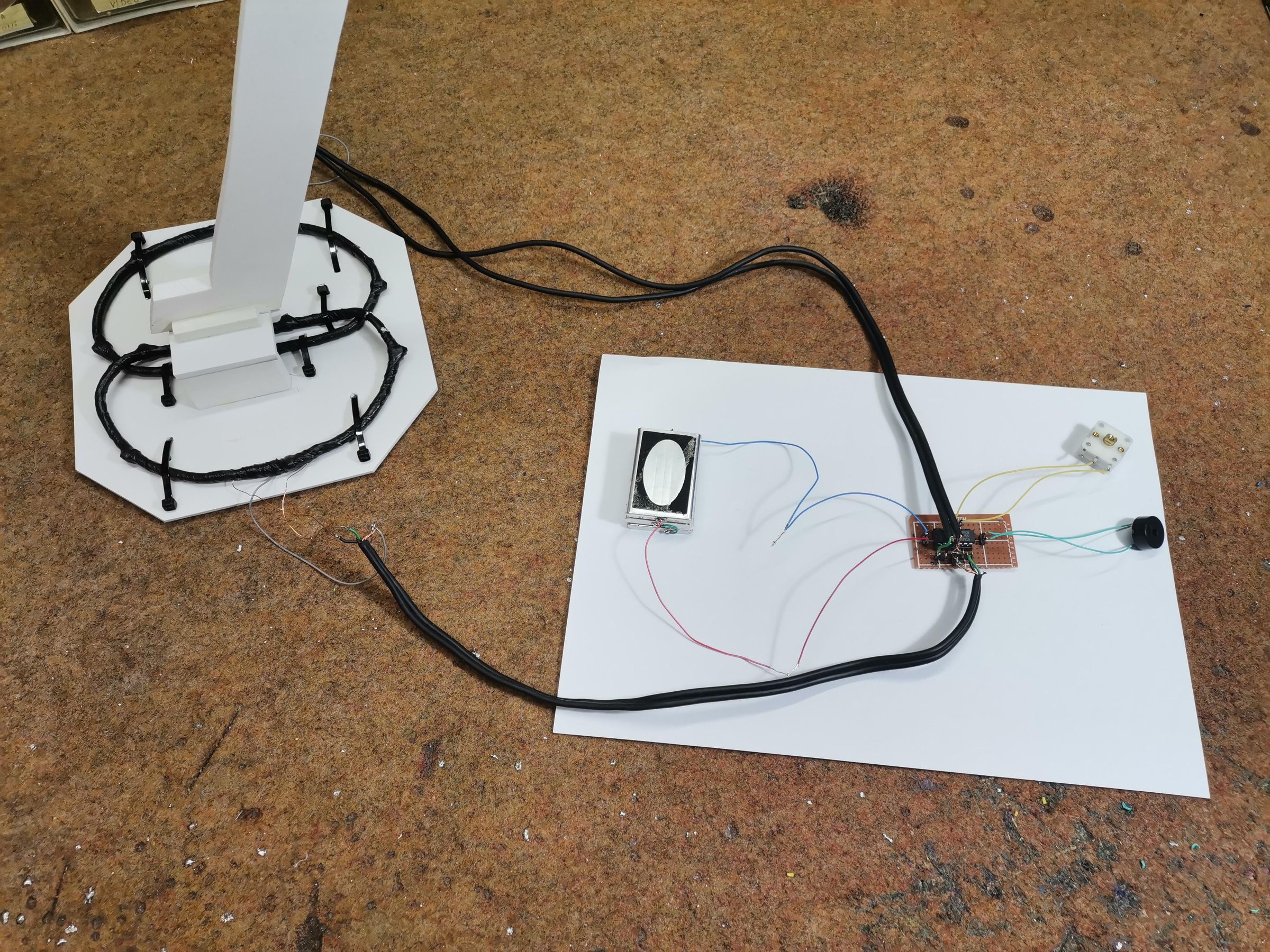 DIY Super Simple Sensitive Metal Detector : 3 Steps (with Pictures ...