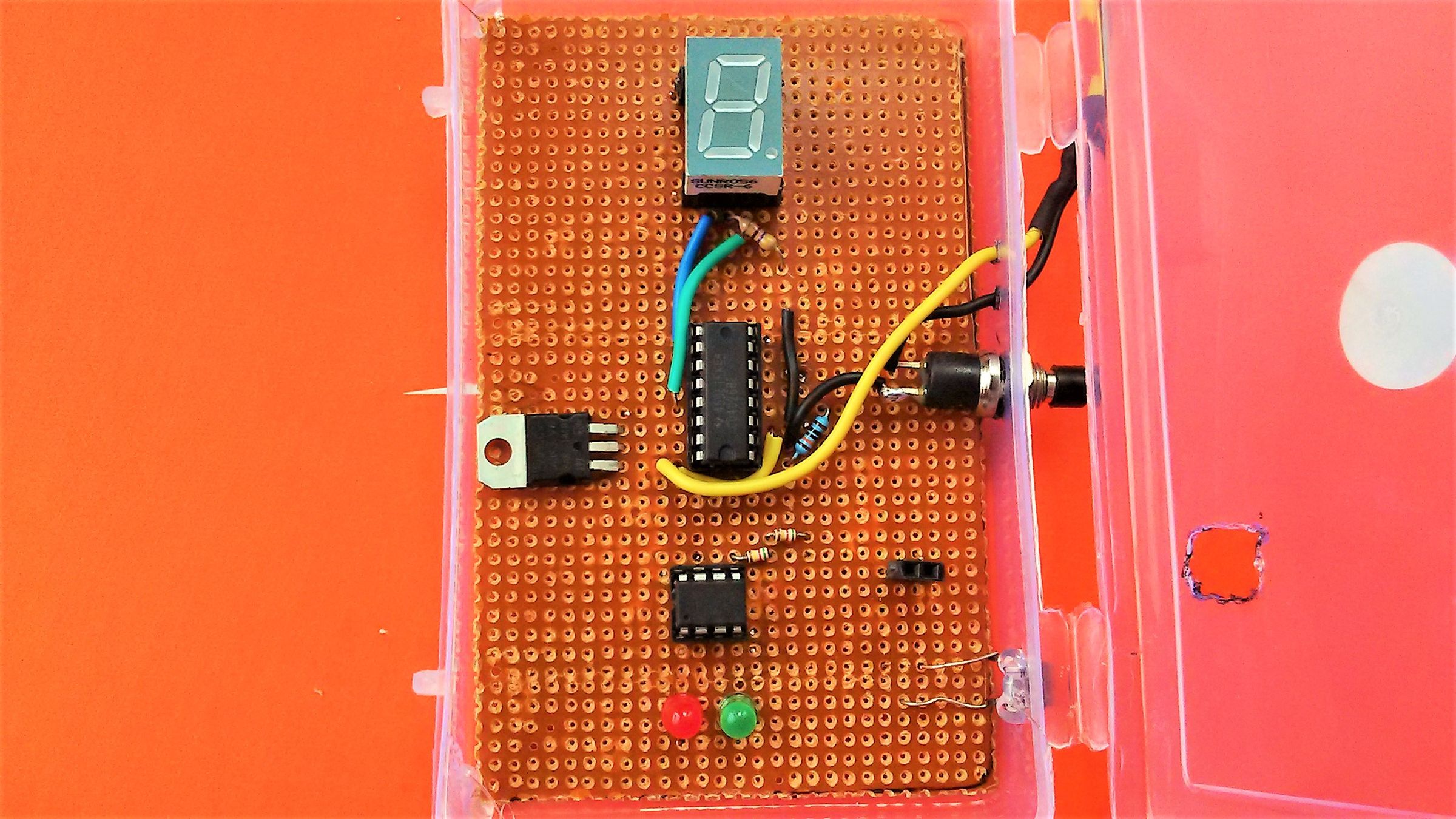 The Attiny85/45 Capacitor Tester : 6 Steps (with Pictures) - Instructables