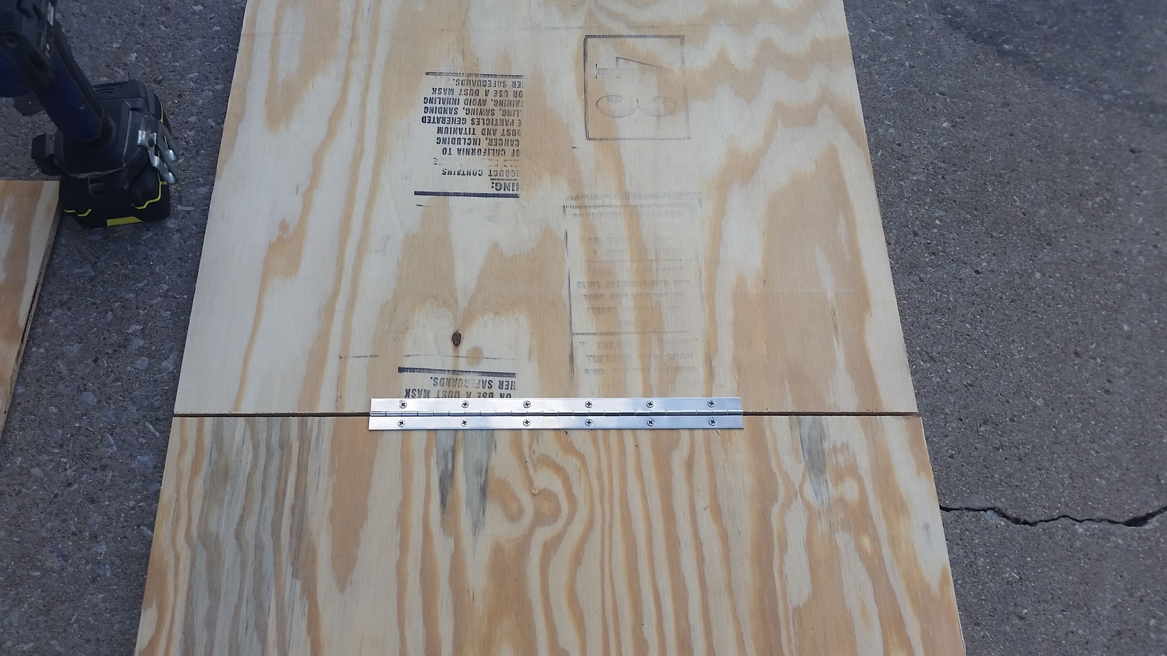 Quick and Easy Folding RC Ramp : 4 Steps (with Pictures) - Instructables