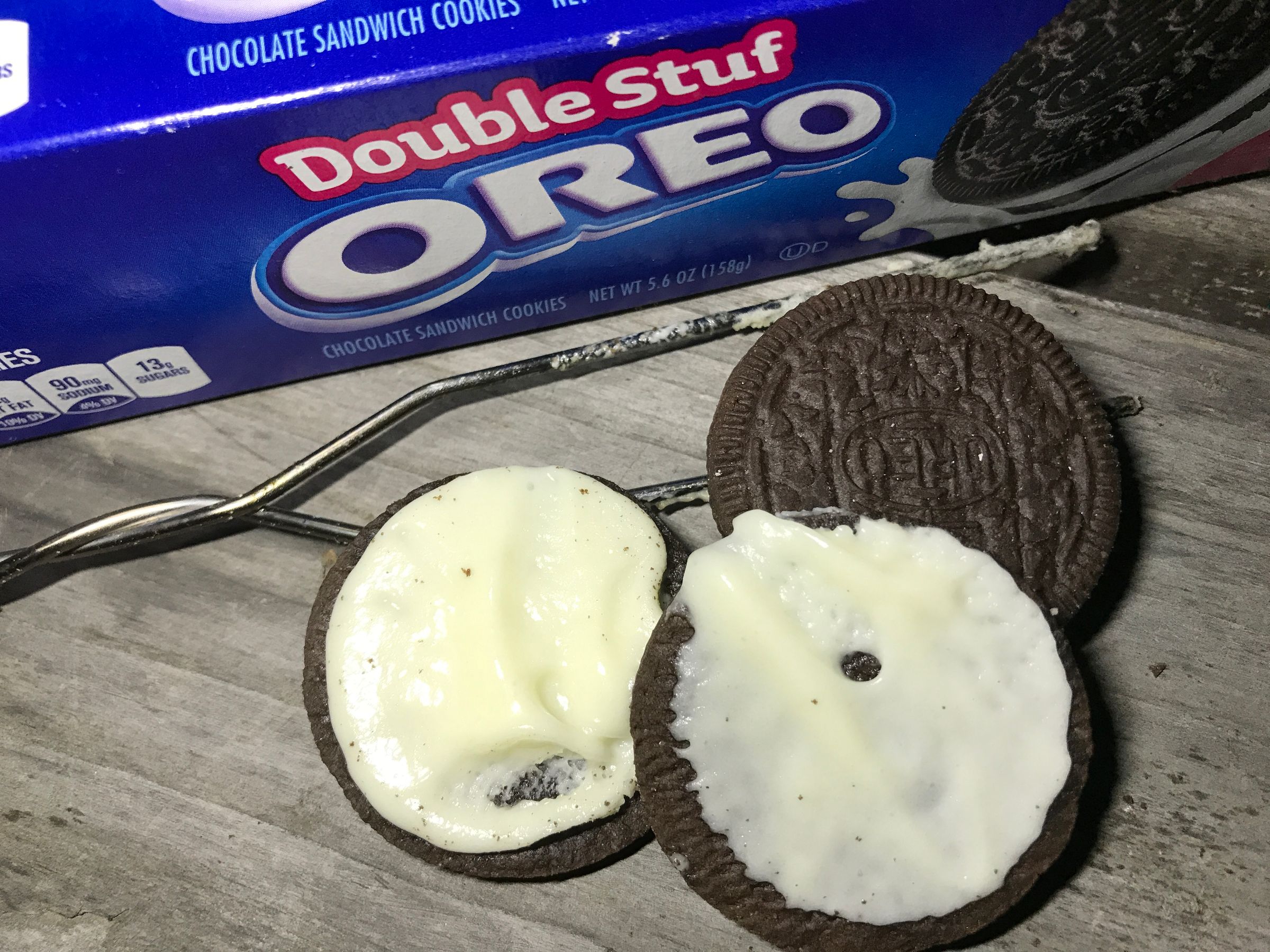 Flame Grilled Oreo Cookies - S'Mores Are Gonna Hate This One. : 3 Steps ...