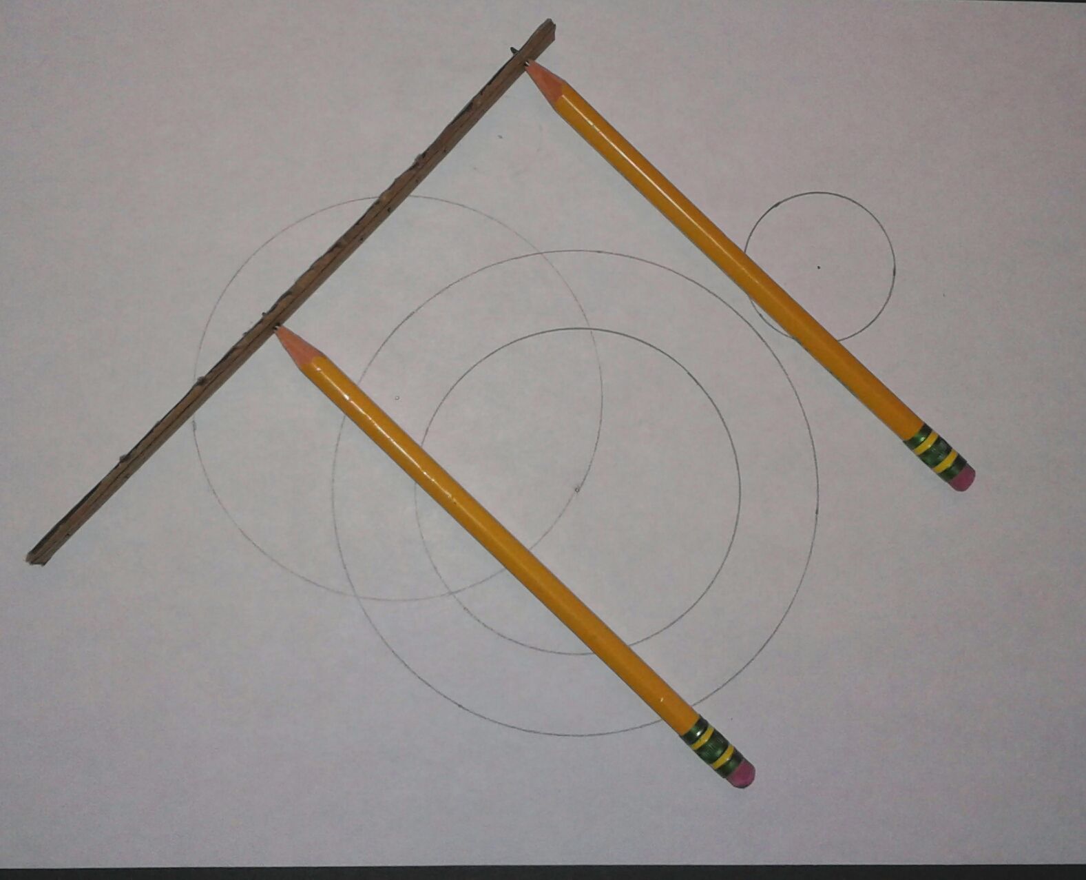 Simple Compass (for Drawing Circles) : 4 Steps (with Pictures ...