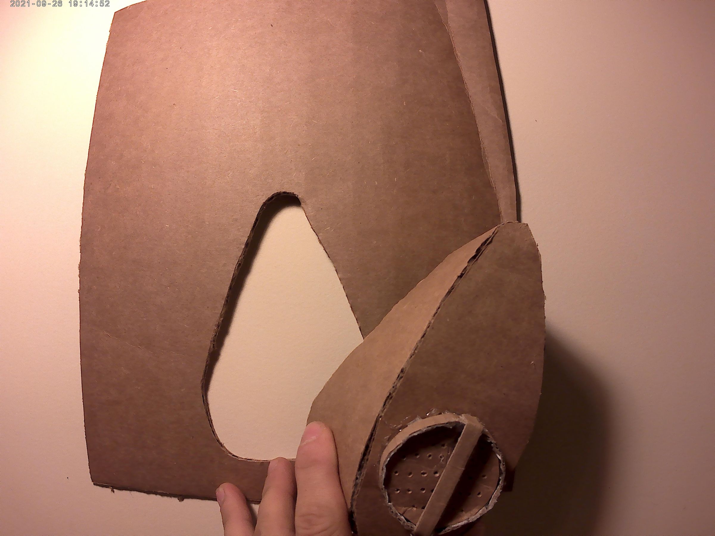 Cardboard Gas Mask : 7 Steps (with Pictures) - Instructables